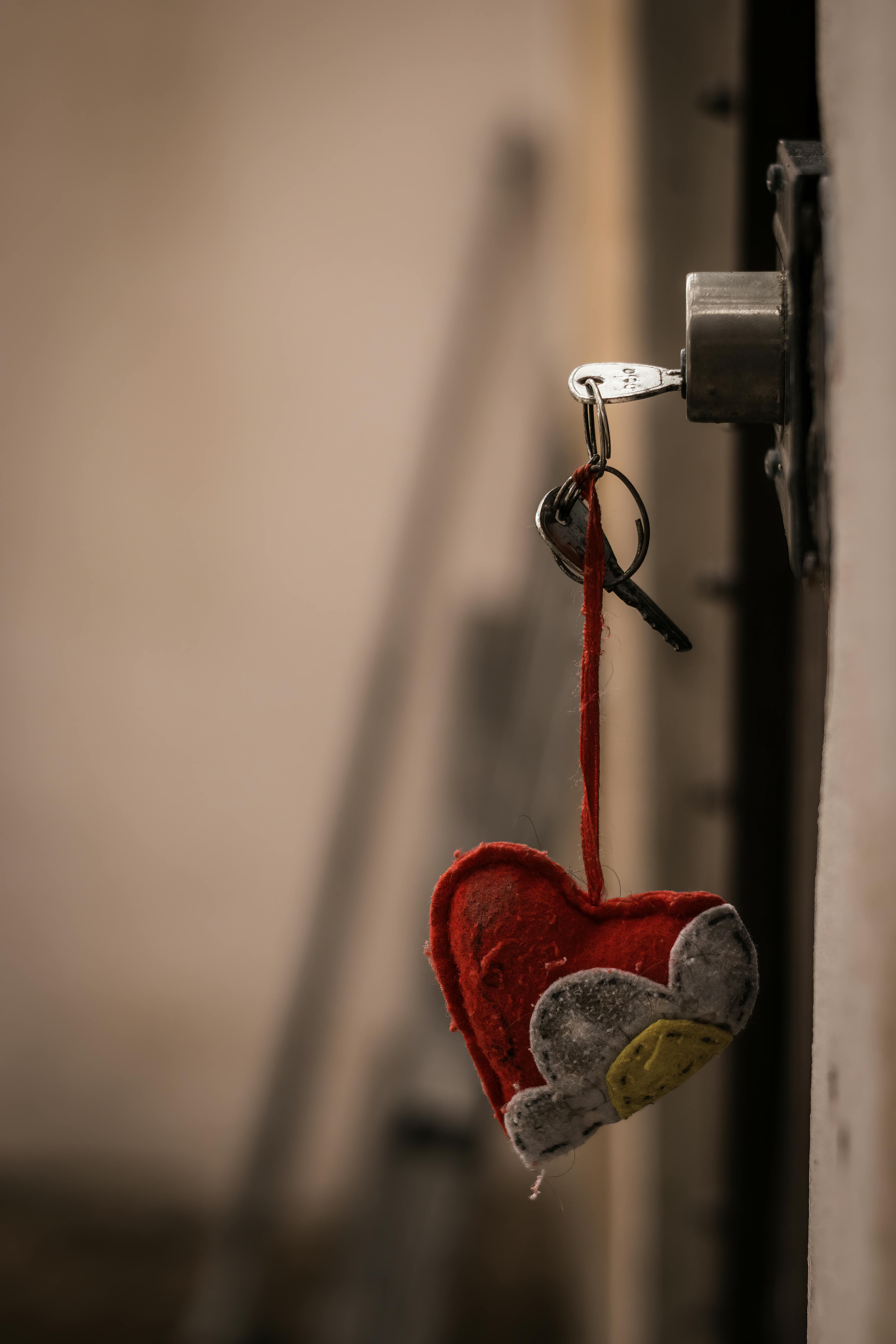 Keys with Handmade Heart · Free Stock Photo