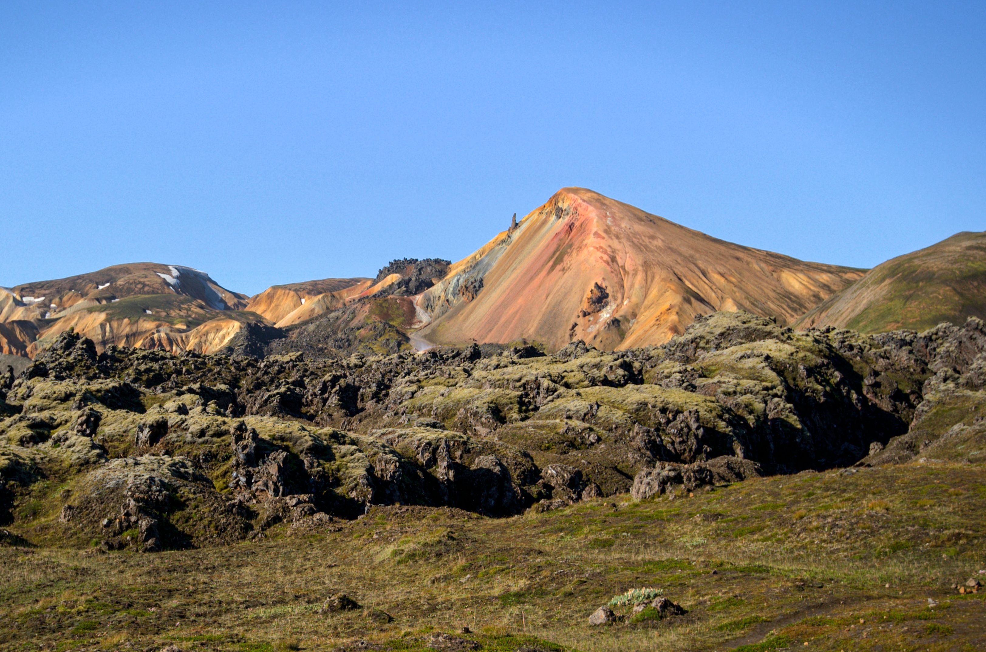 Colourful mountain · Free Stock Photo