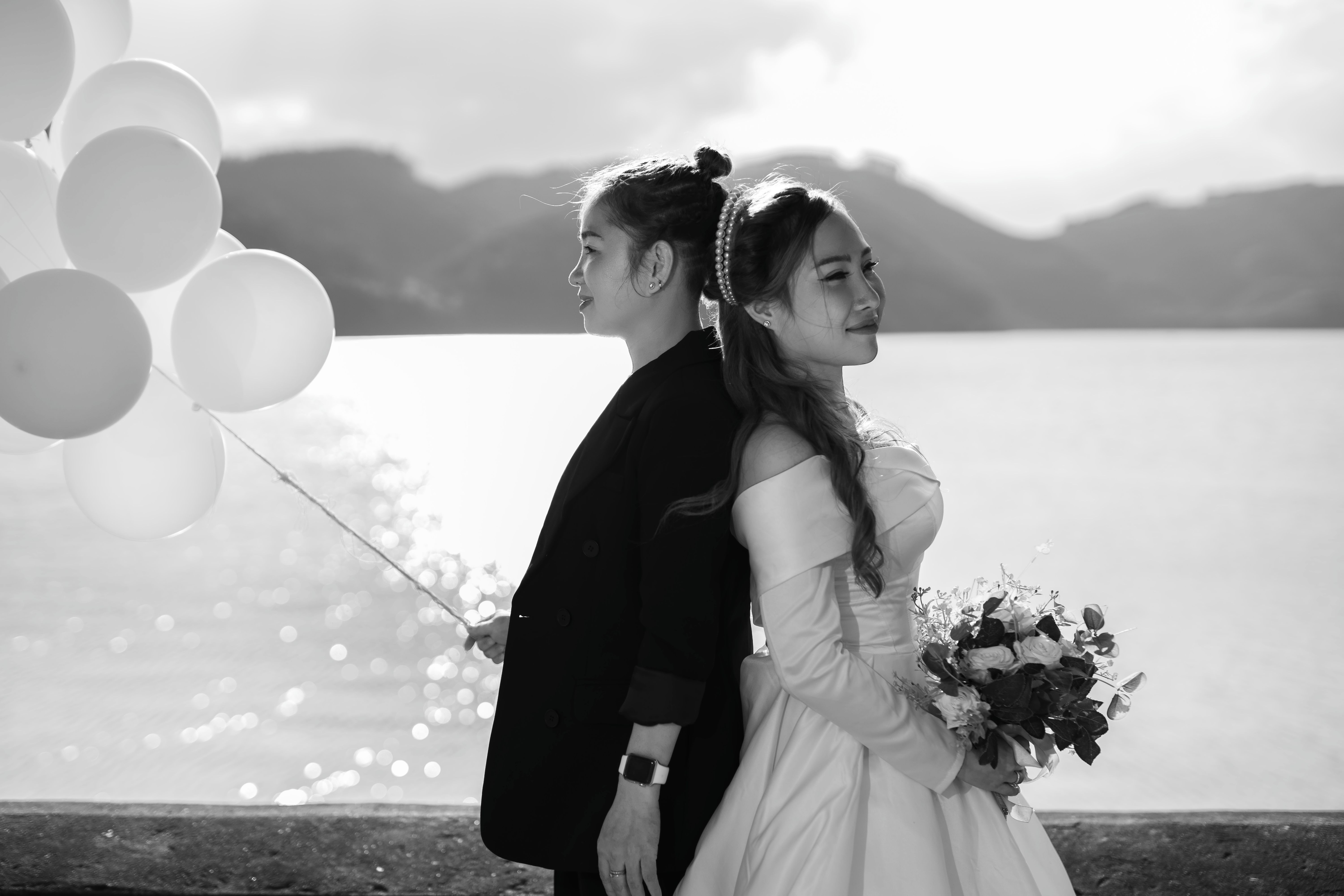 Grayscale Photo of a Romantic Wedding Couple · Free Stock Photo