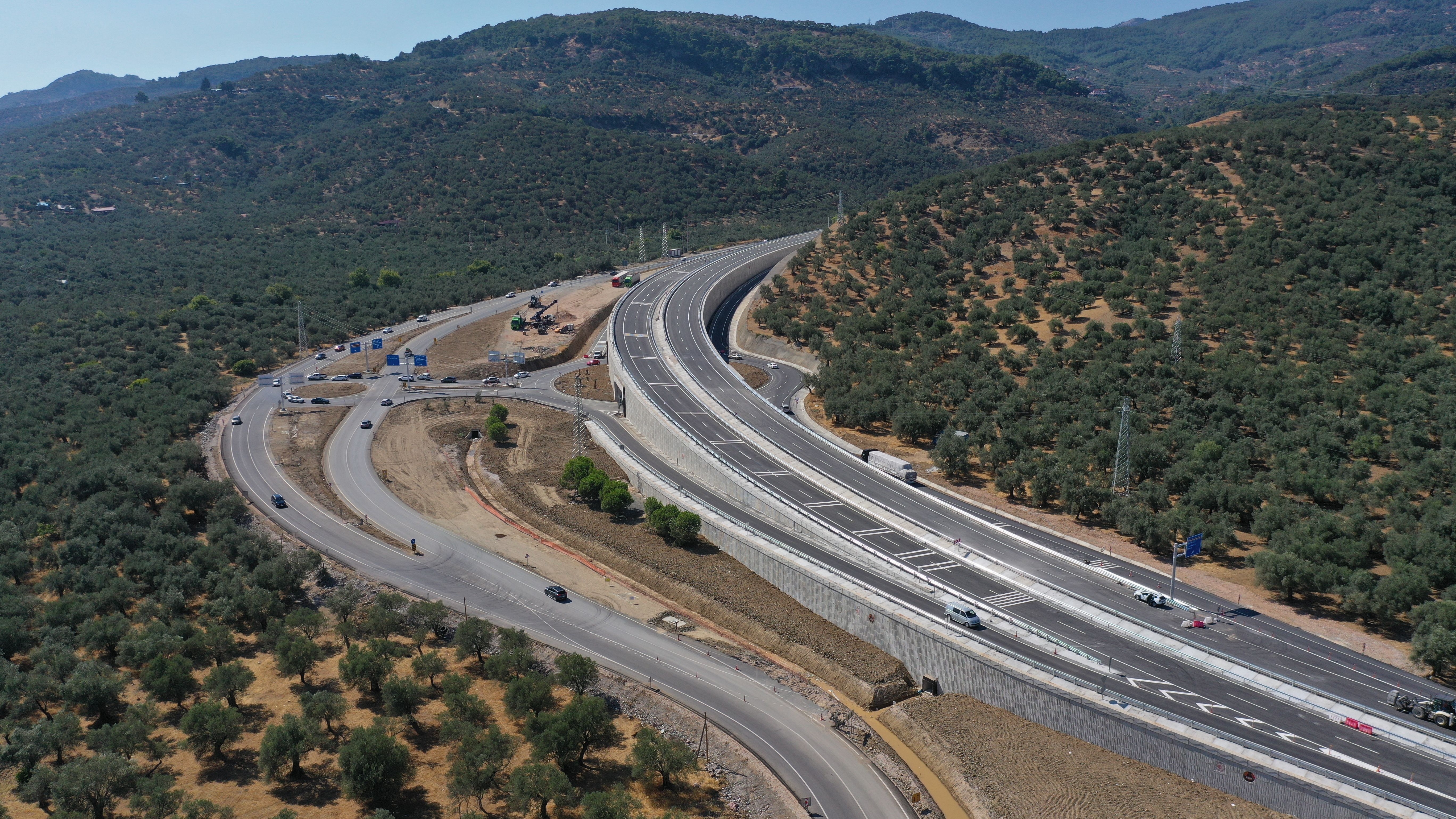 View of a Highway · Free Stock Photo