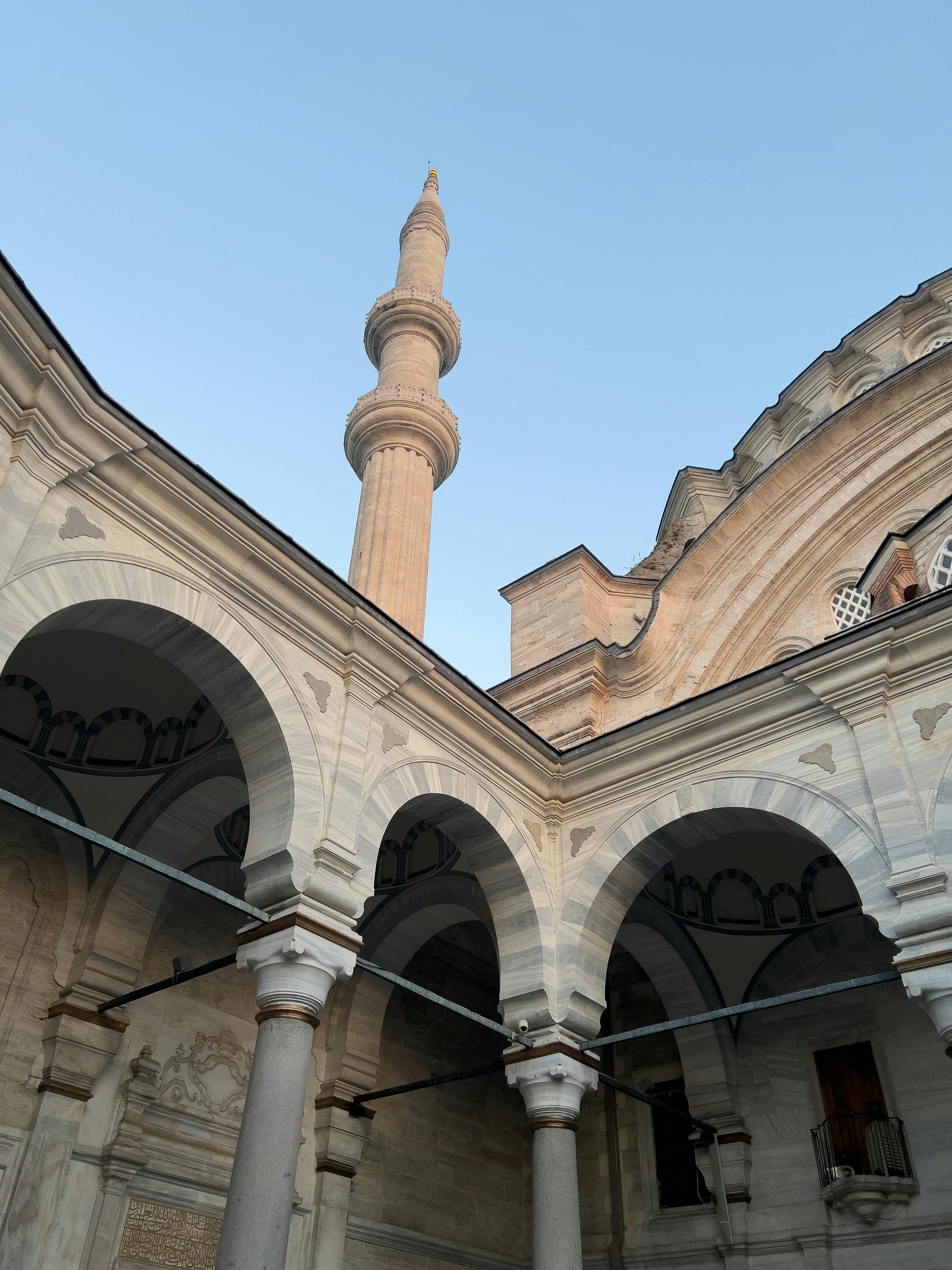 Marble Columns Inside a Mosque · Free Stock Photo