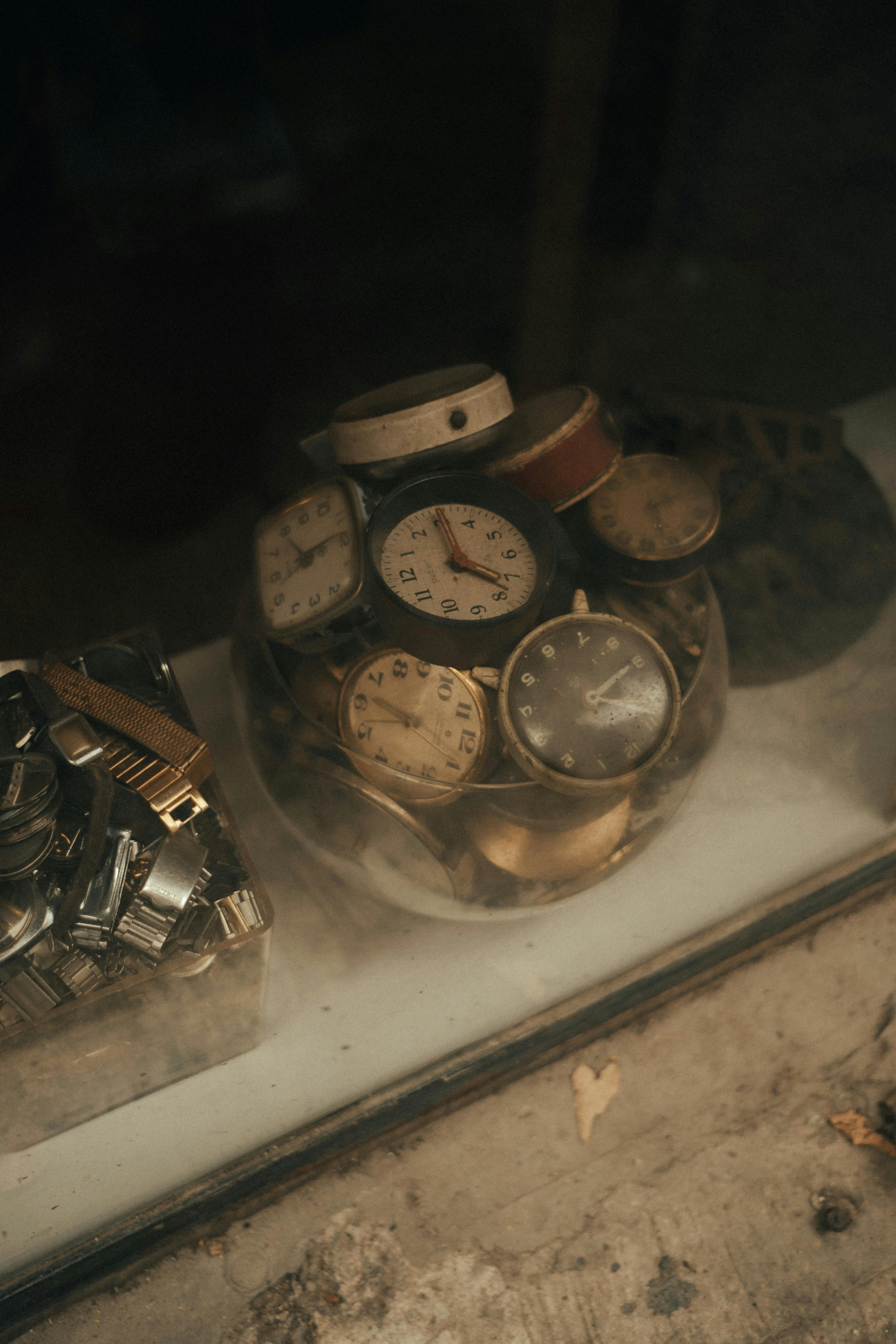 Clock Pieces Photos, Download The BEST Free Clock Pieces Stock Photos ...