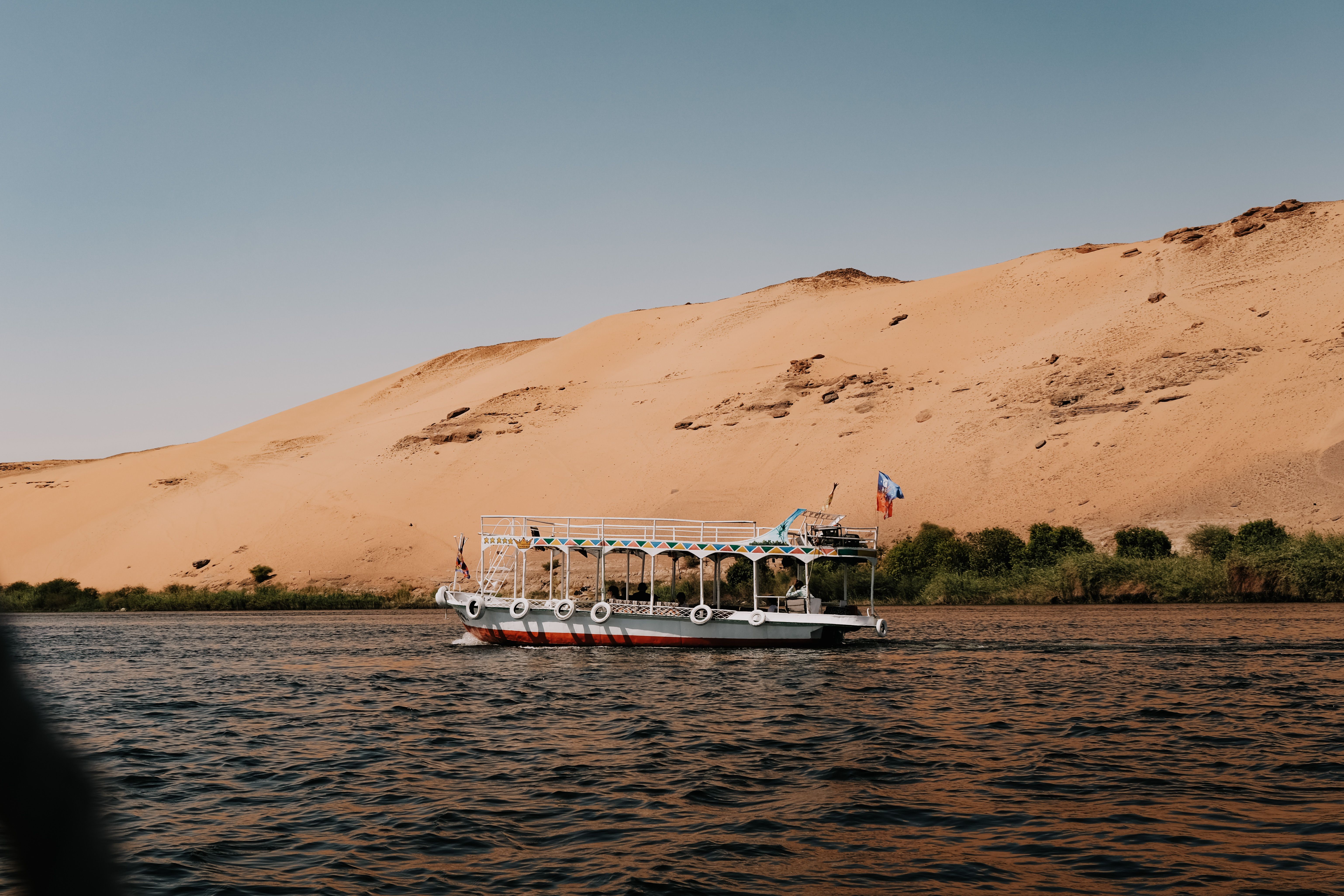Tourboat Photos, Download The BEST Free Tourboat Stock Photos & HD Images