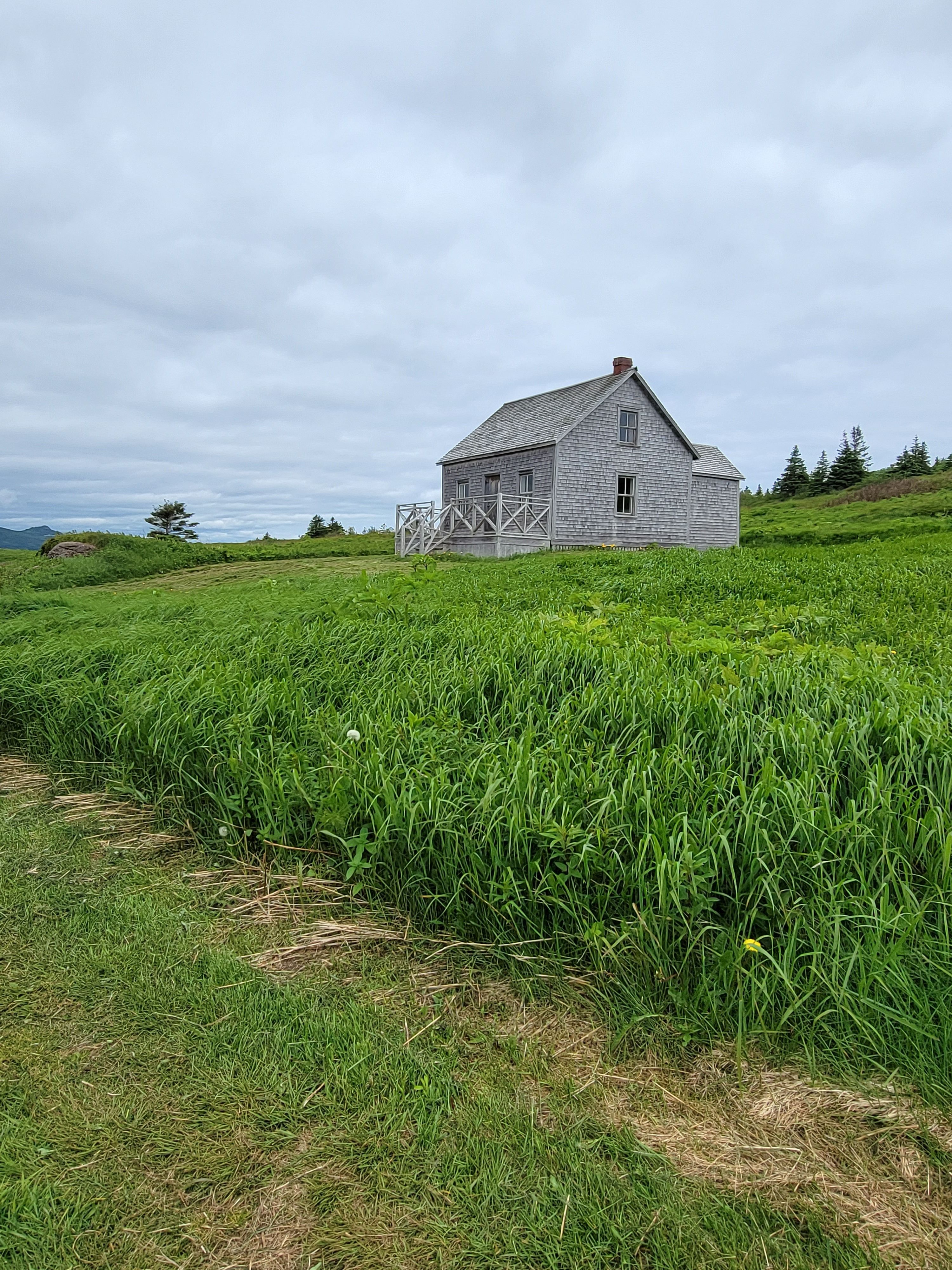 Ancient Building in Countryside · Free Stock Photo