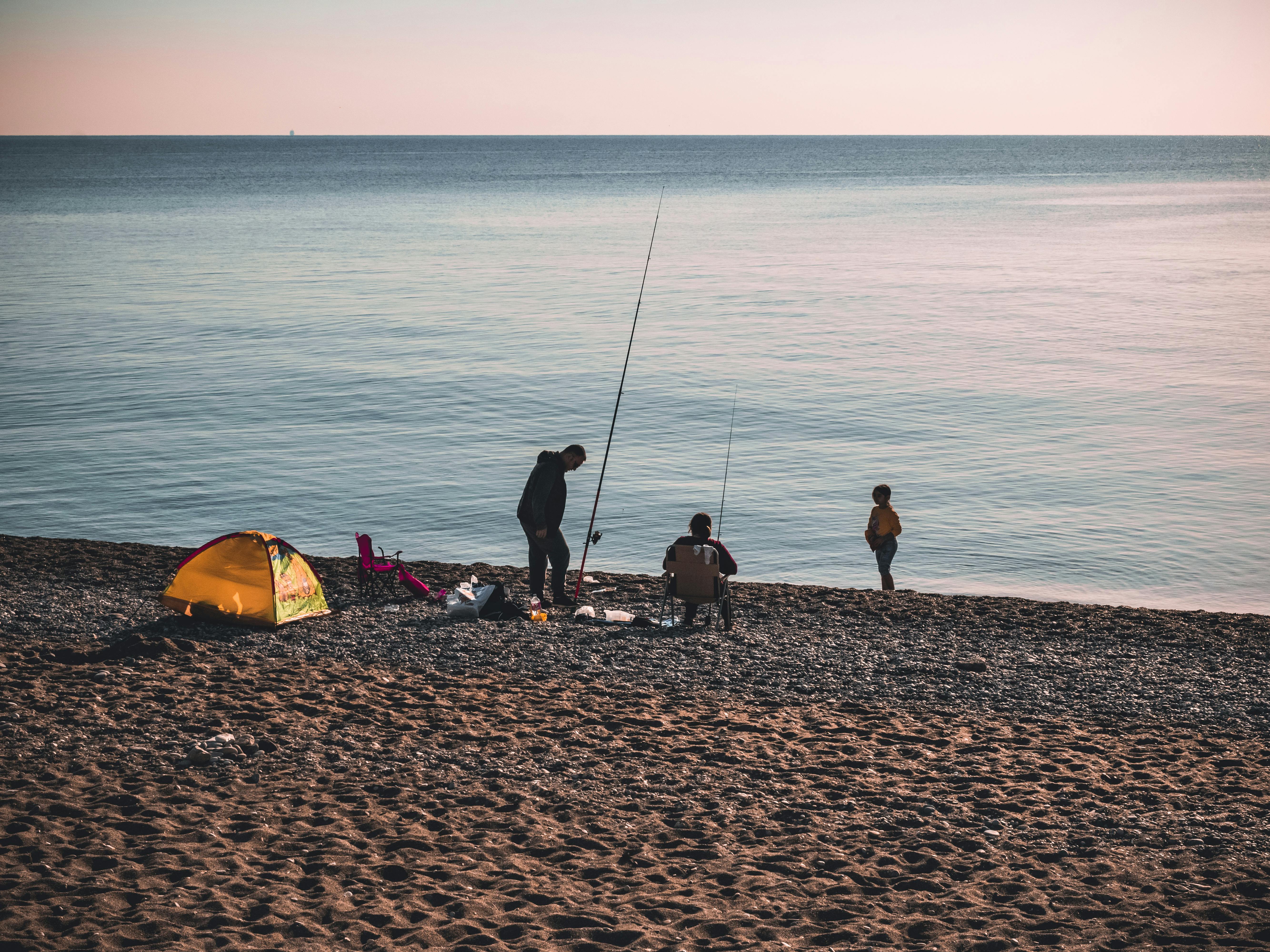 People Fishing on the Sea · Free Stock Photo