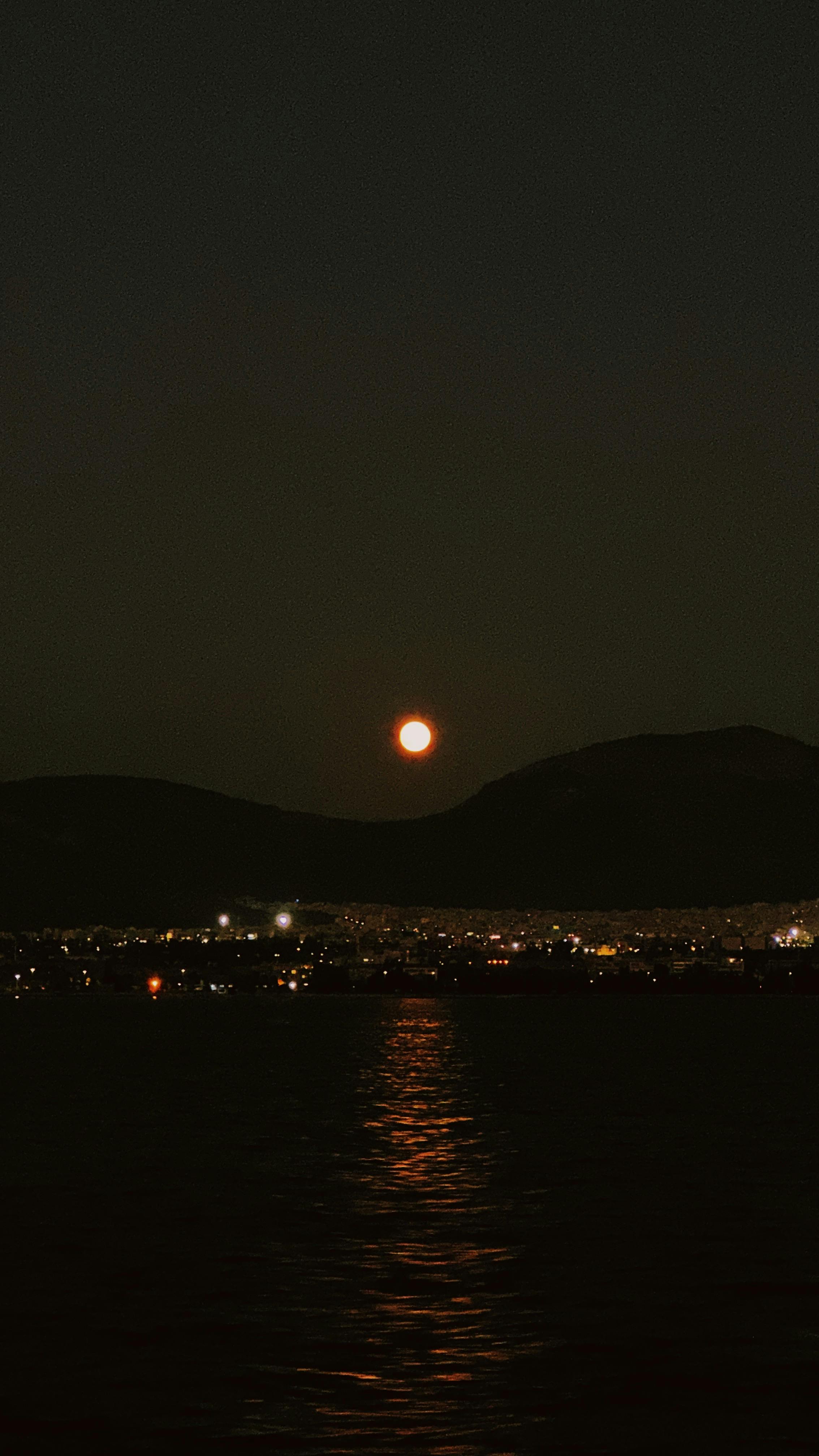 Moonlit Waters Photos, Download The BEST Free Moonlit Waters Stock ...