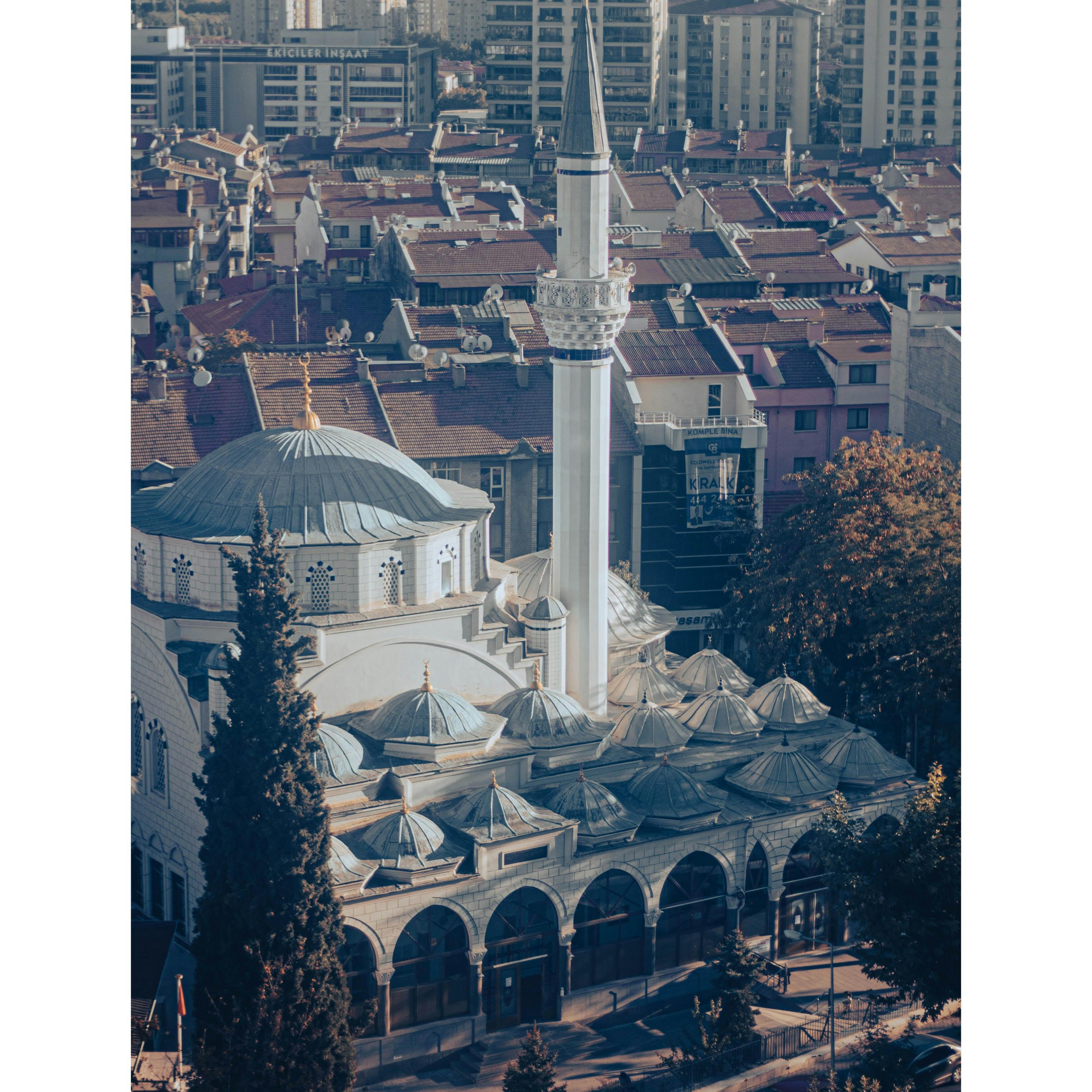 Brown Mosque Building Under the Blue Sky · Free Stock Photo