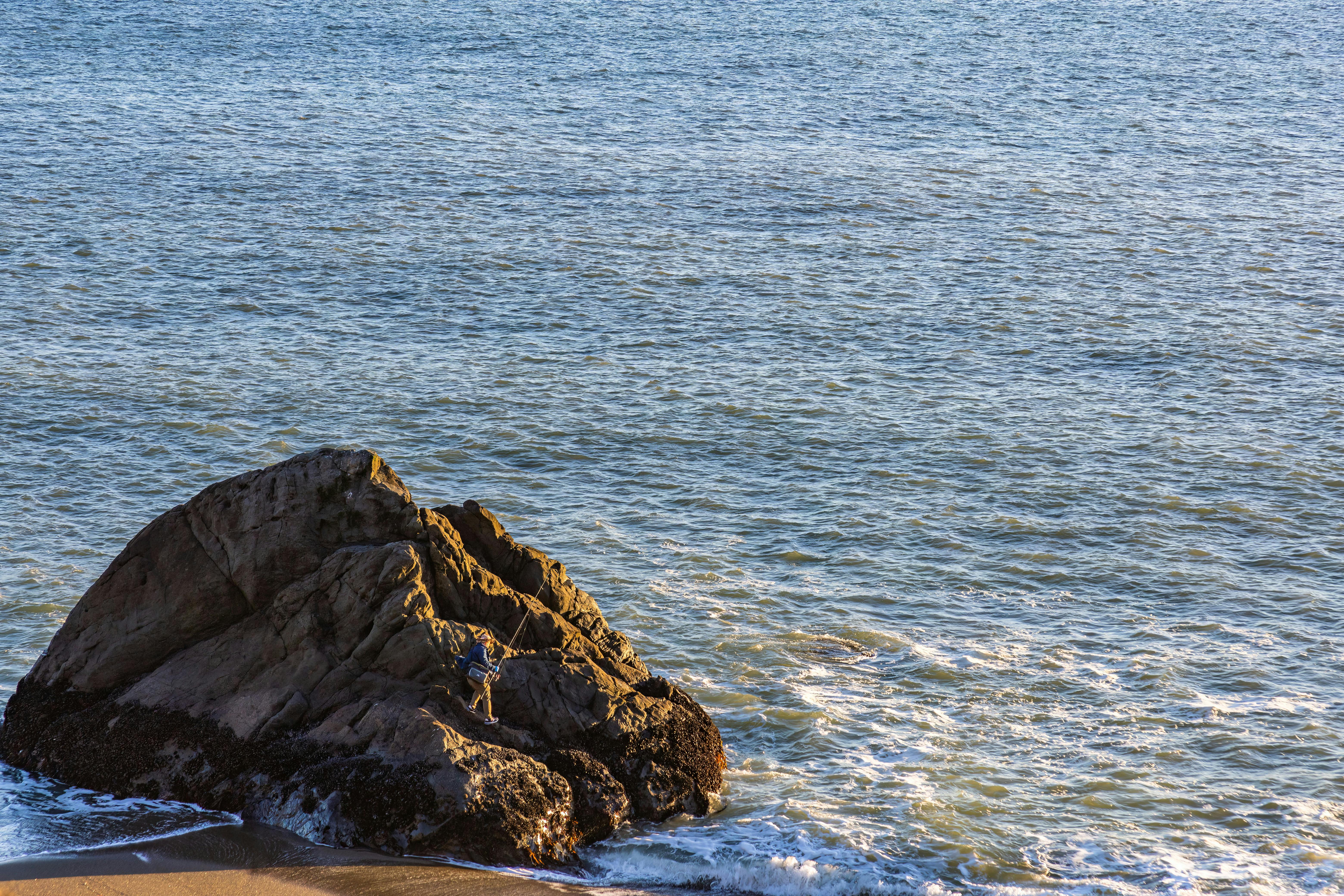 A Big Rock near the Sea · Free Stock Photo
