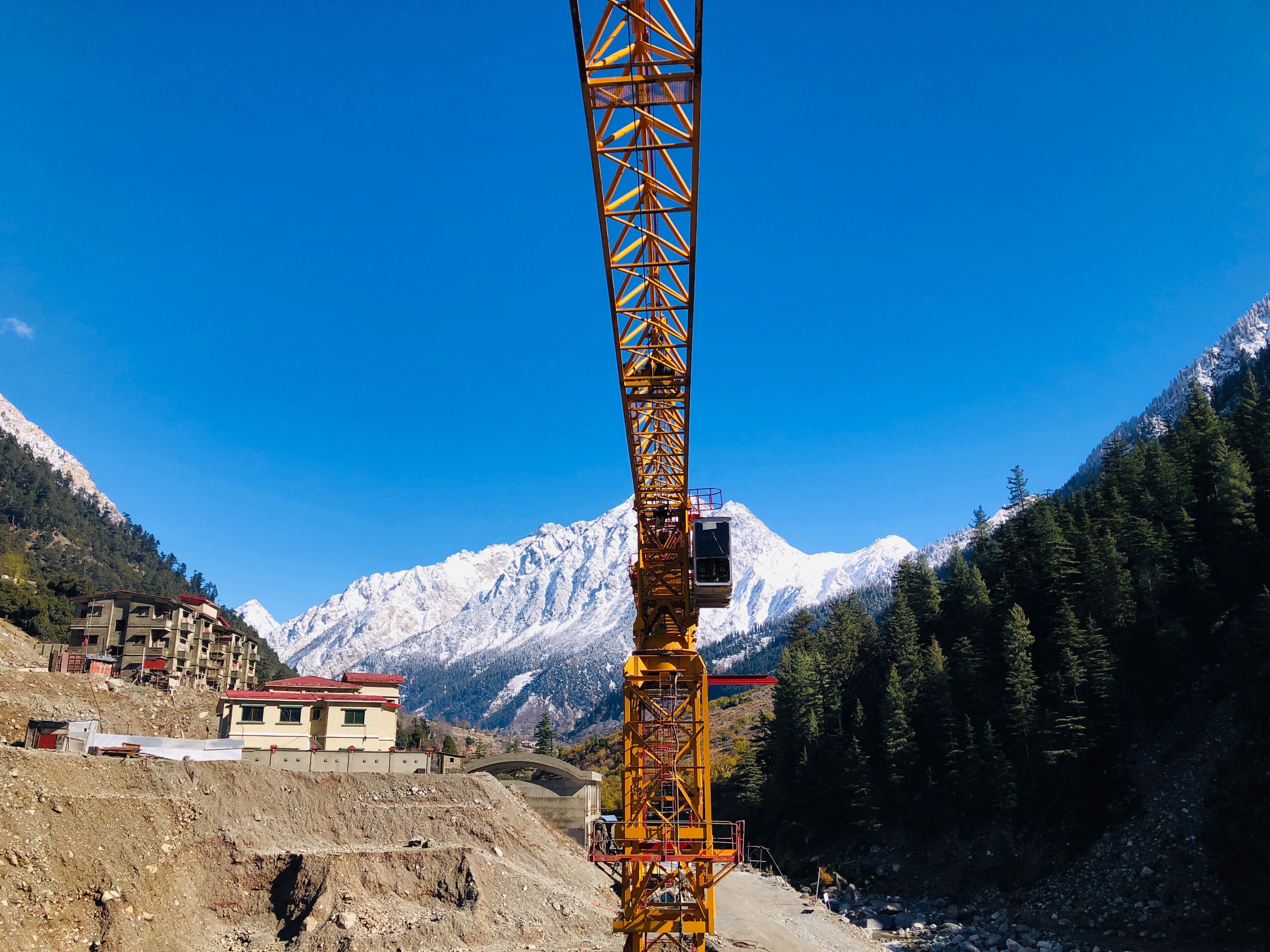 Machine for the Extraction of Petroleum · Free Stock Photo
