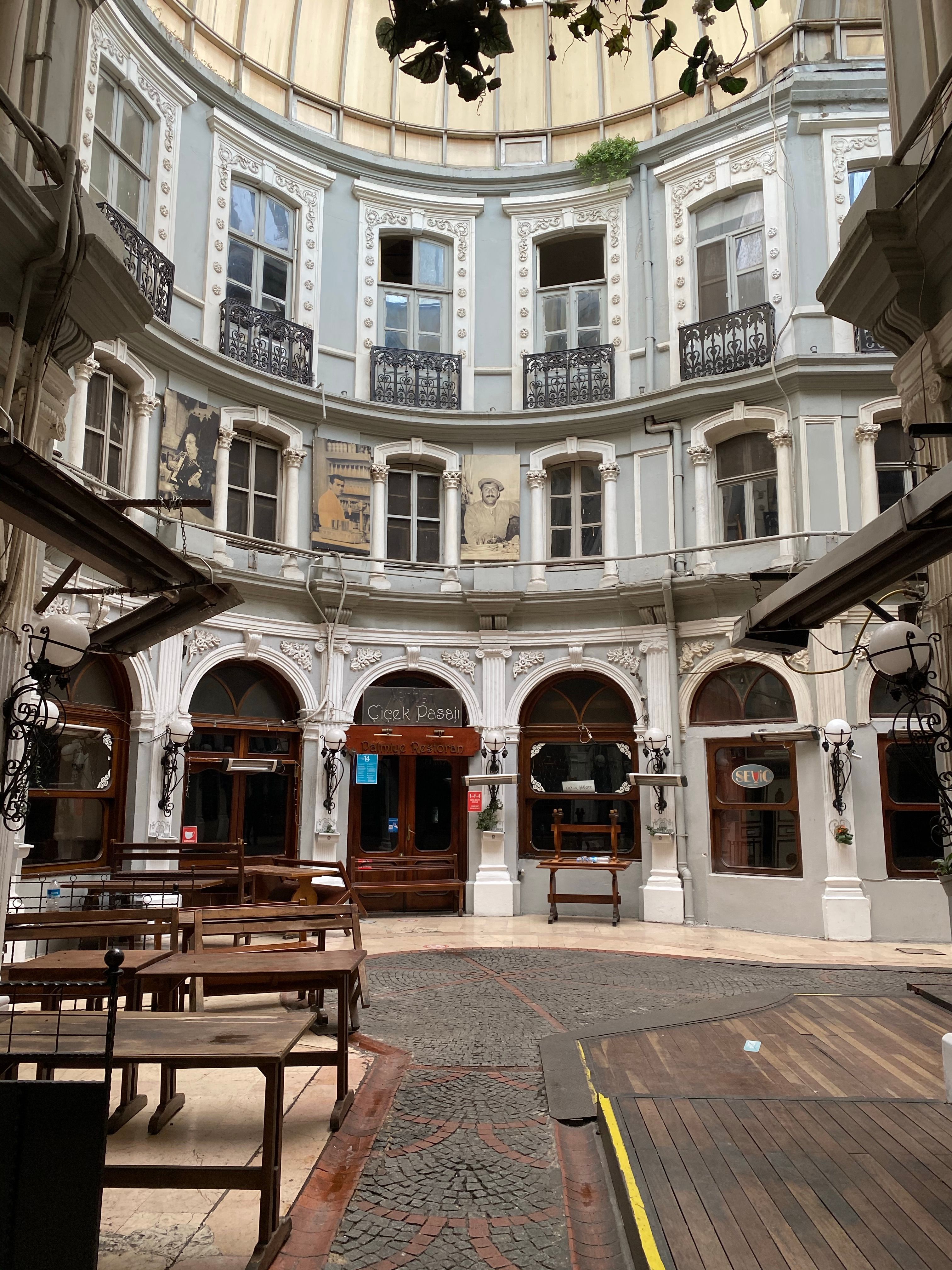 Restaurant Tables on Front of Building · Free Stock Photo
