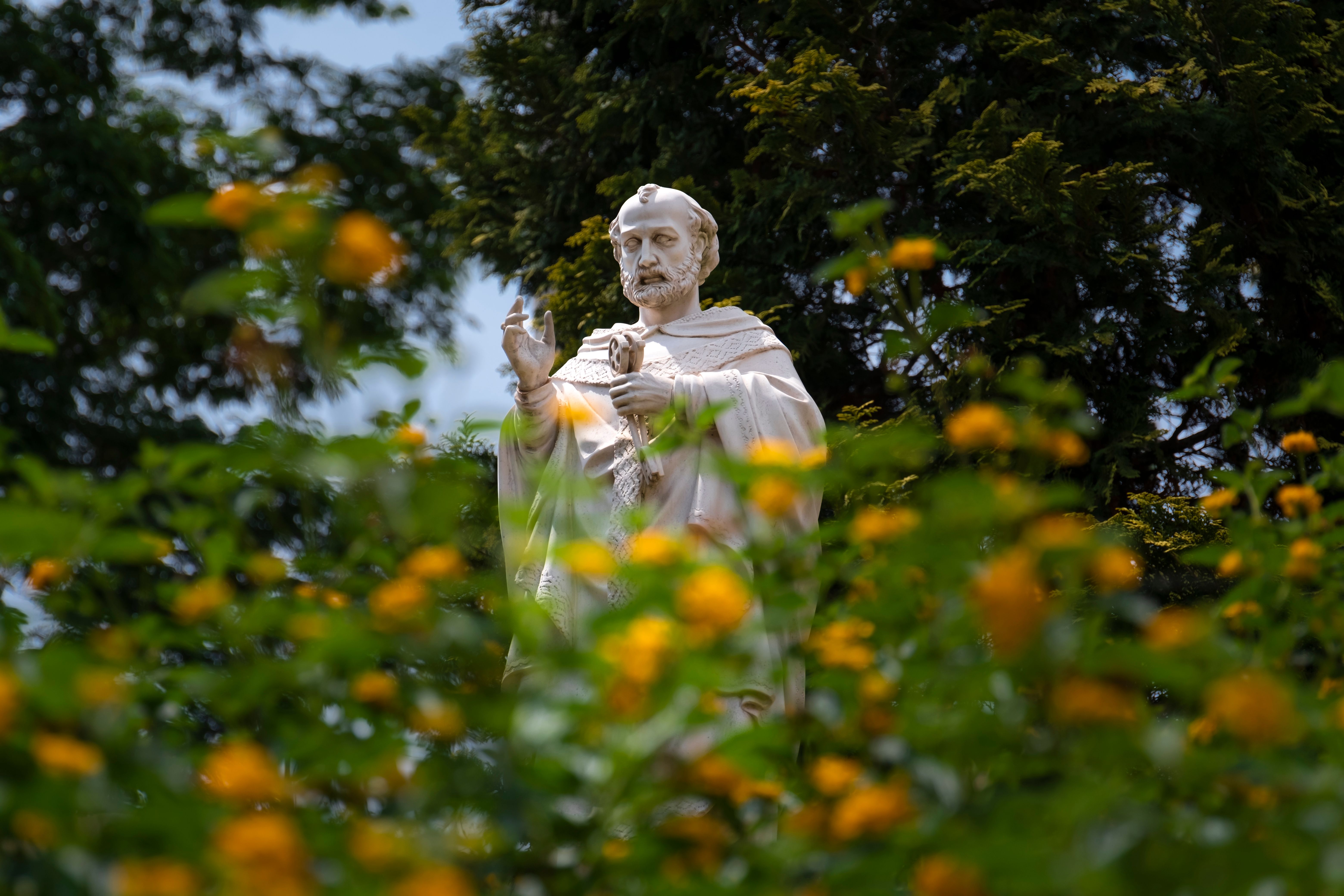 Religious Statue of Monk · Free Stock Photo