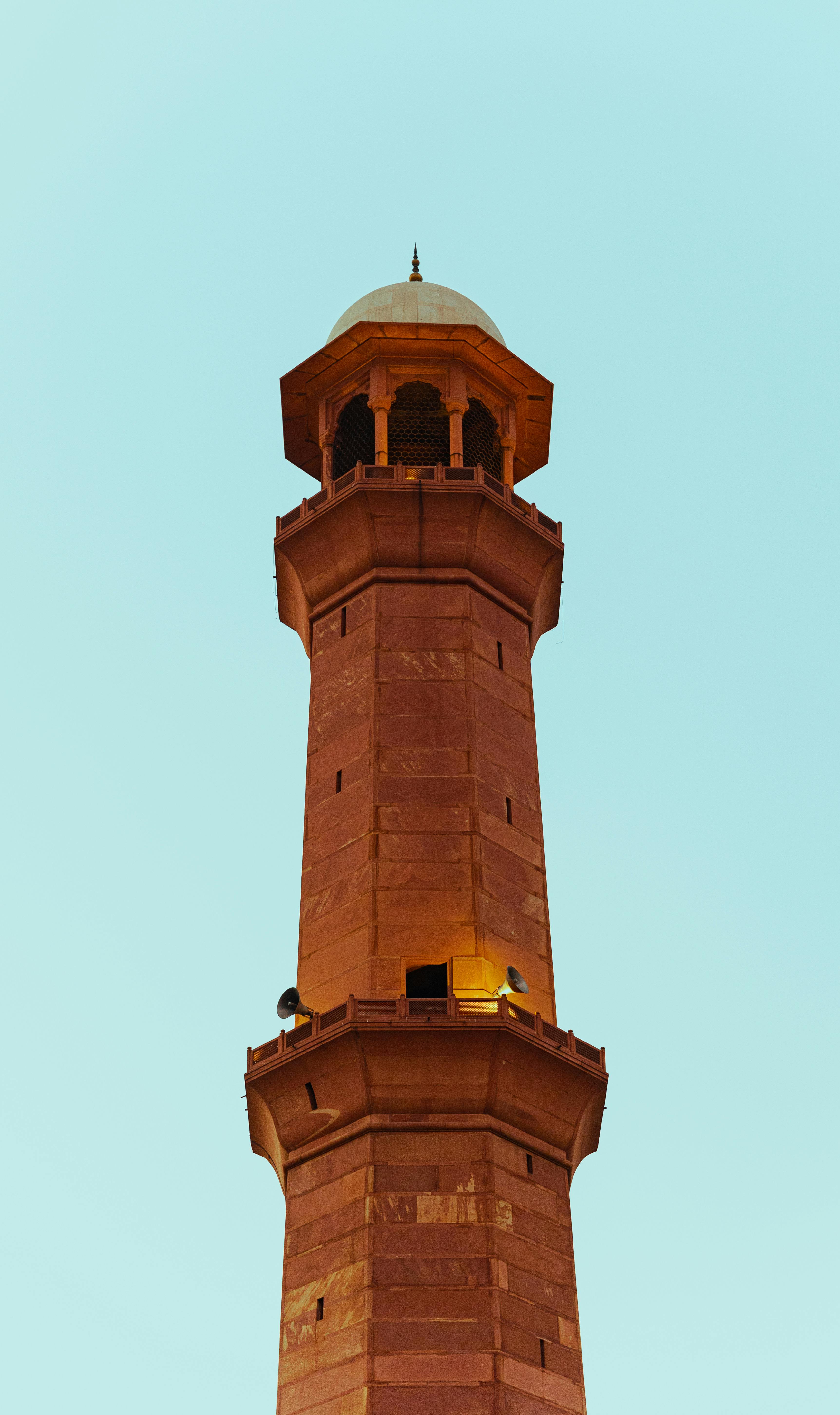 A Towering White Minaret · Free Stock Photo