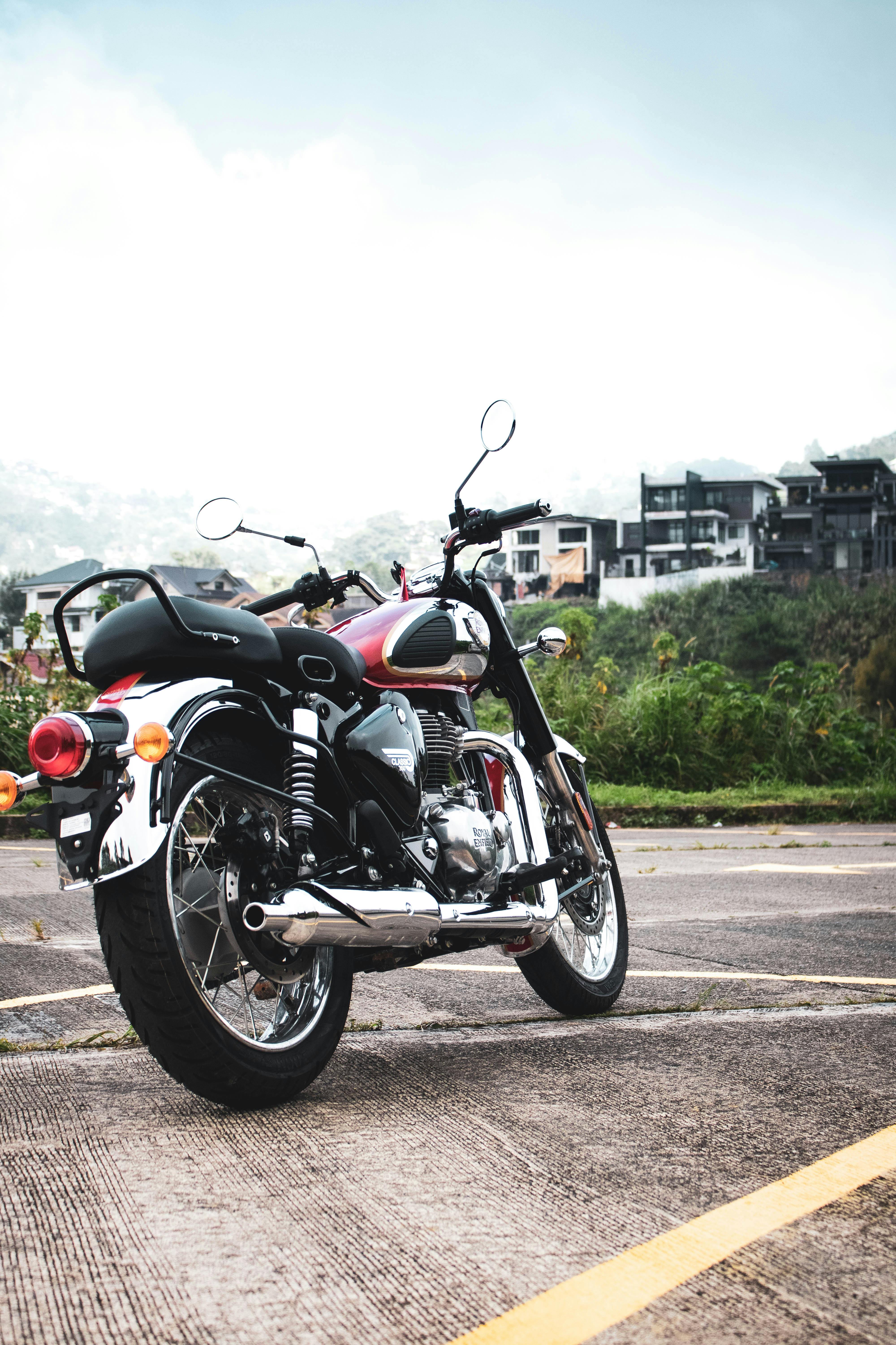 Retro Classic Motorcycle · Free Stock Photo