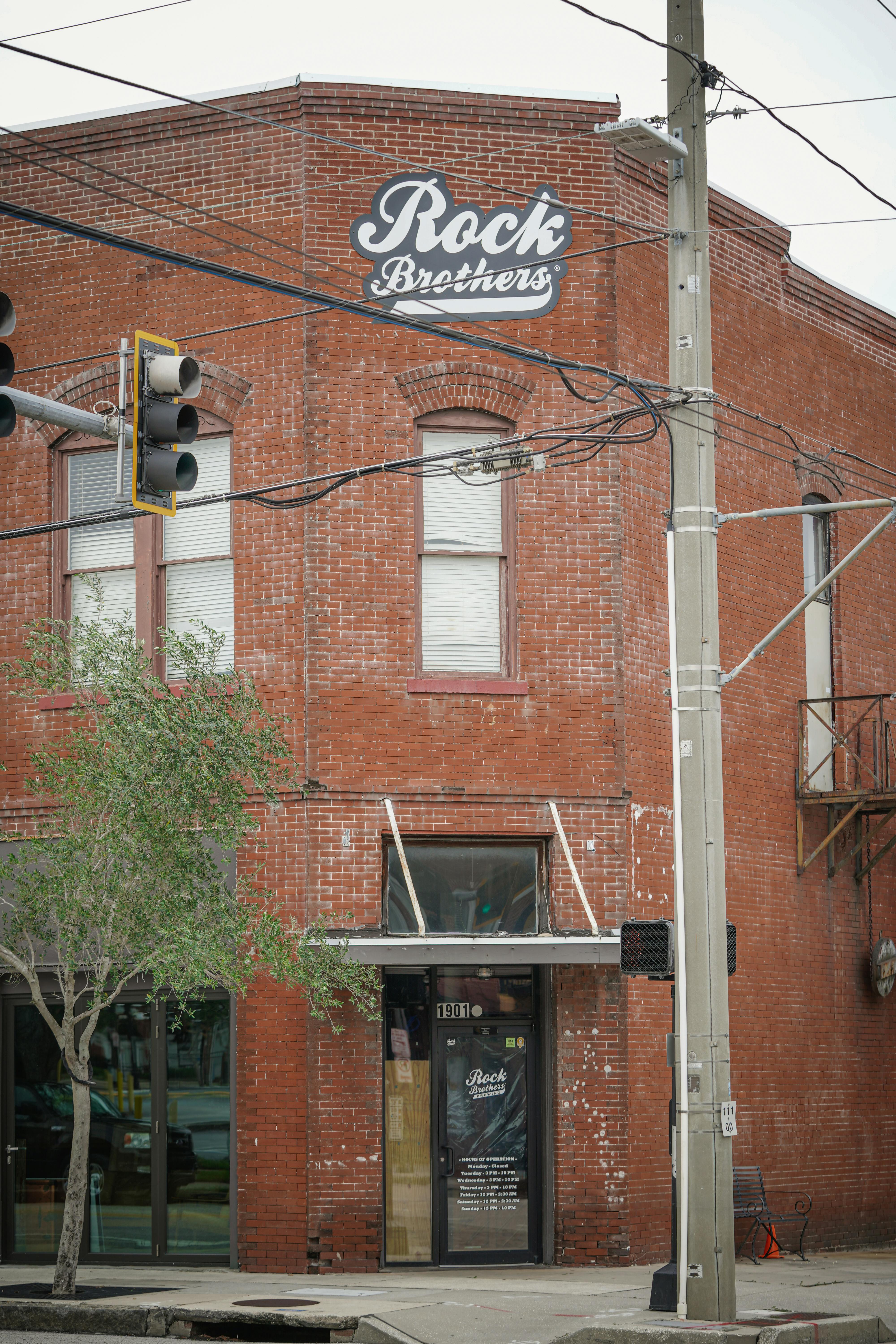Rock Brothers Brewing Building in Tampa, Florida, USA · Free Stock Photo