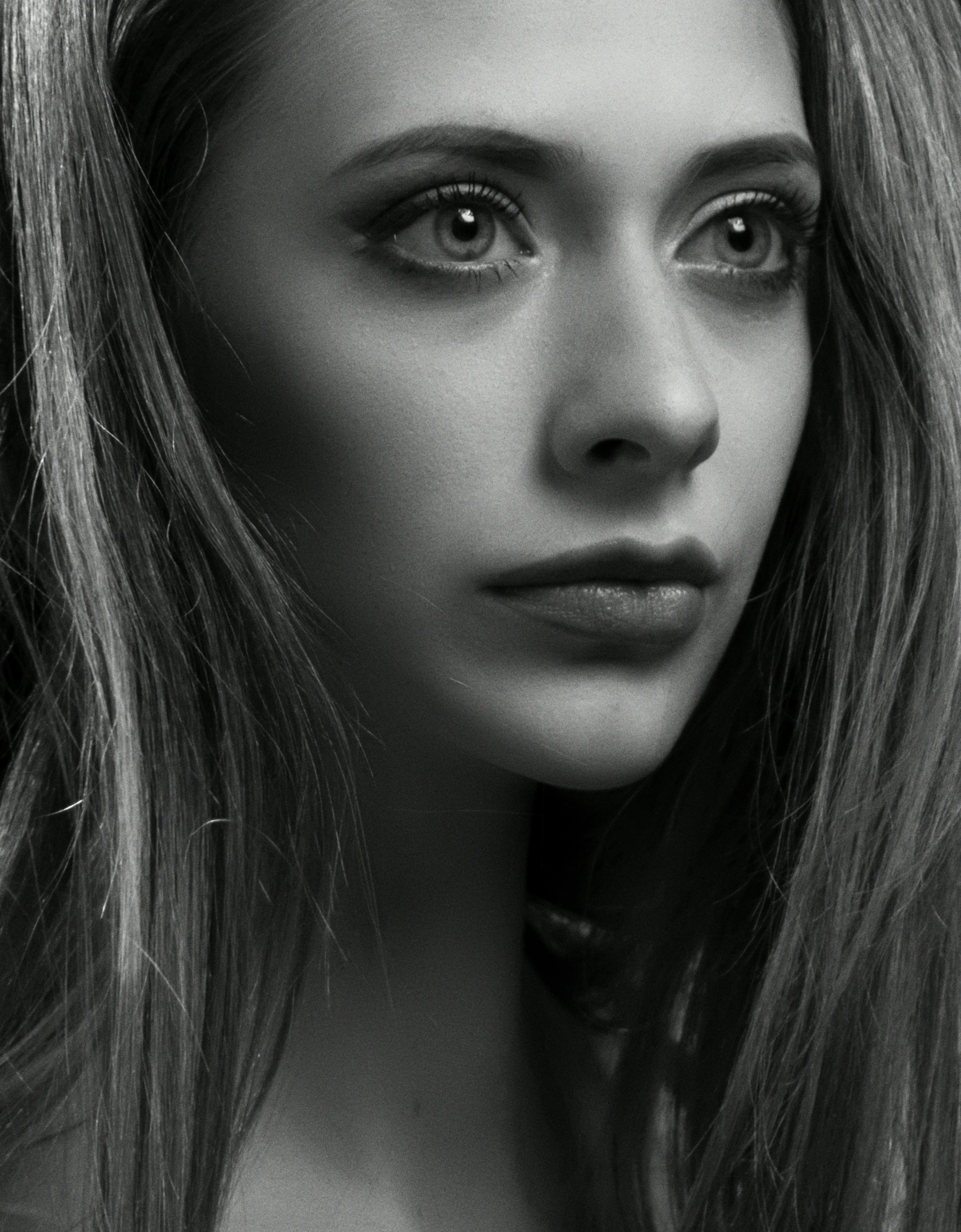 Grayscale Photo of a Woman · Free Stock Photo