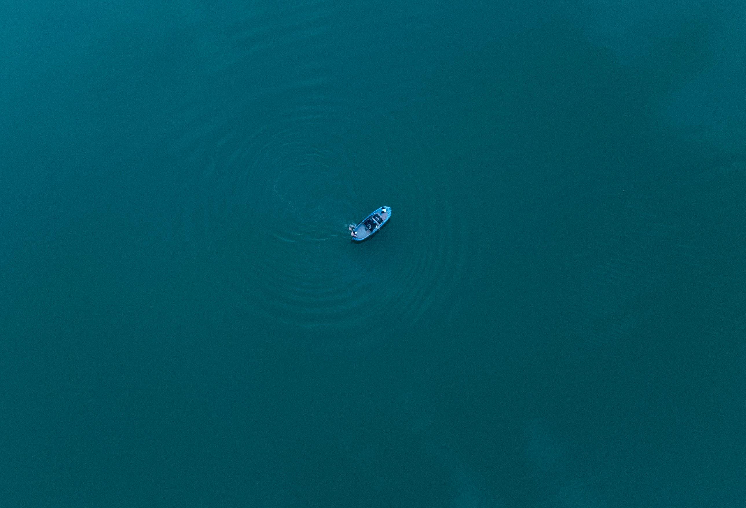 Drone Shot of a Boat on the Water · Free Stock Photo
