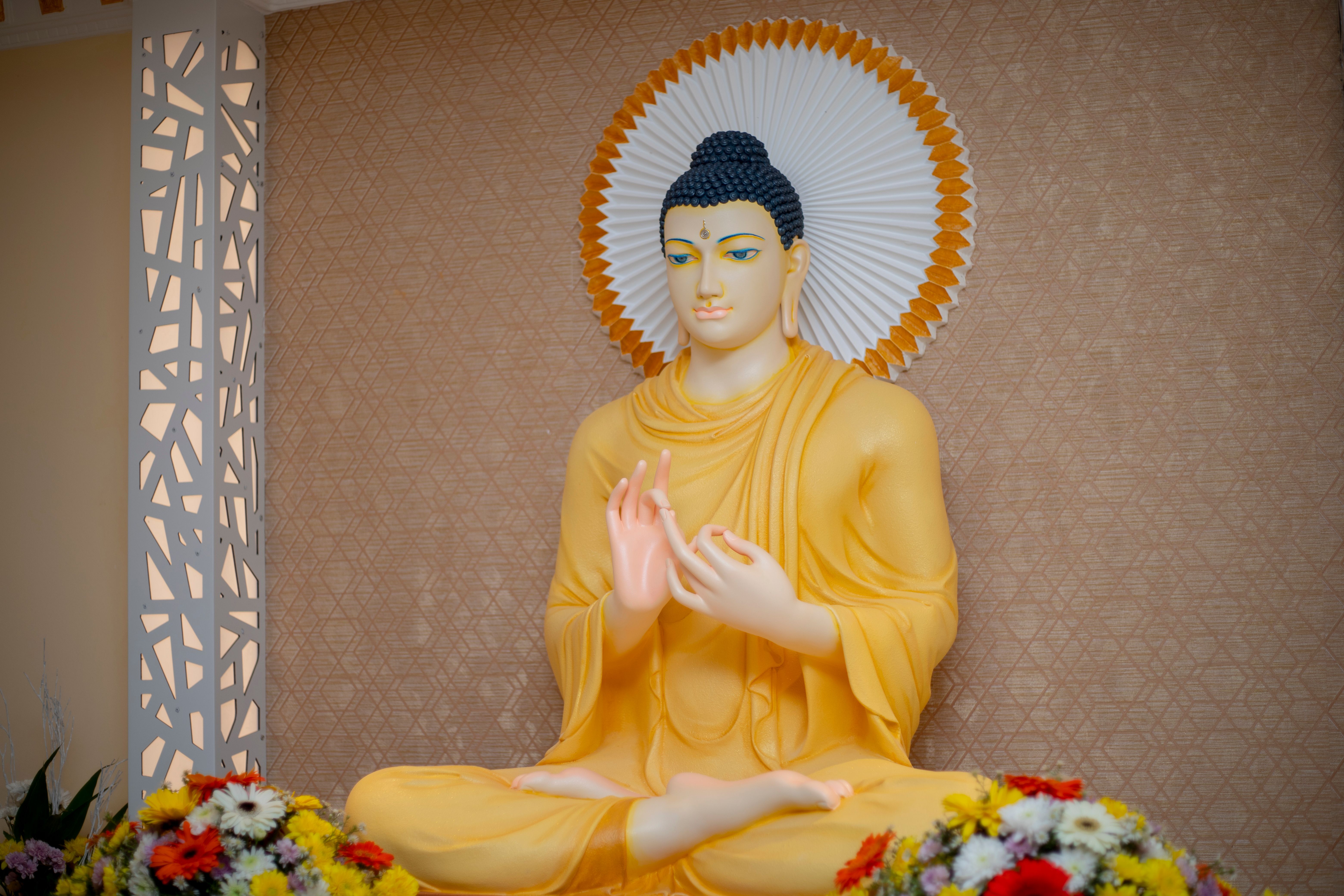 Statues of Buddha · Free Stock Photo