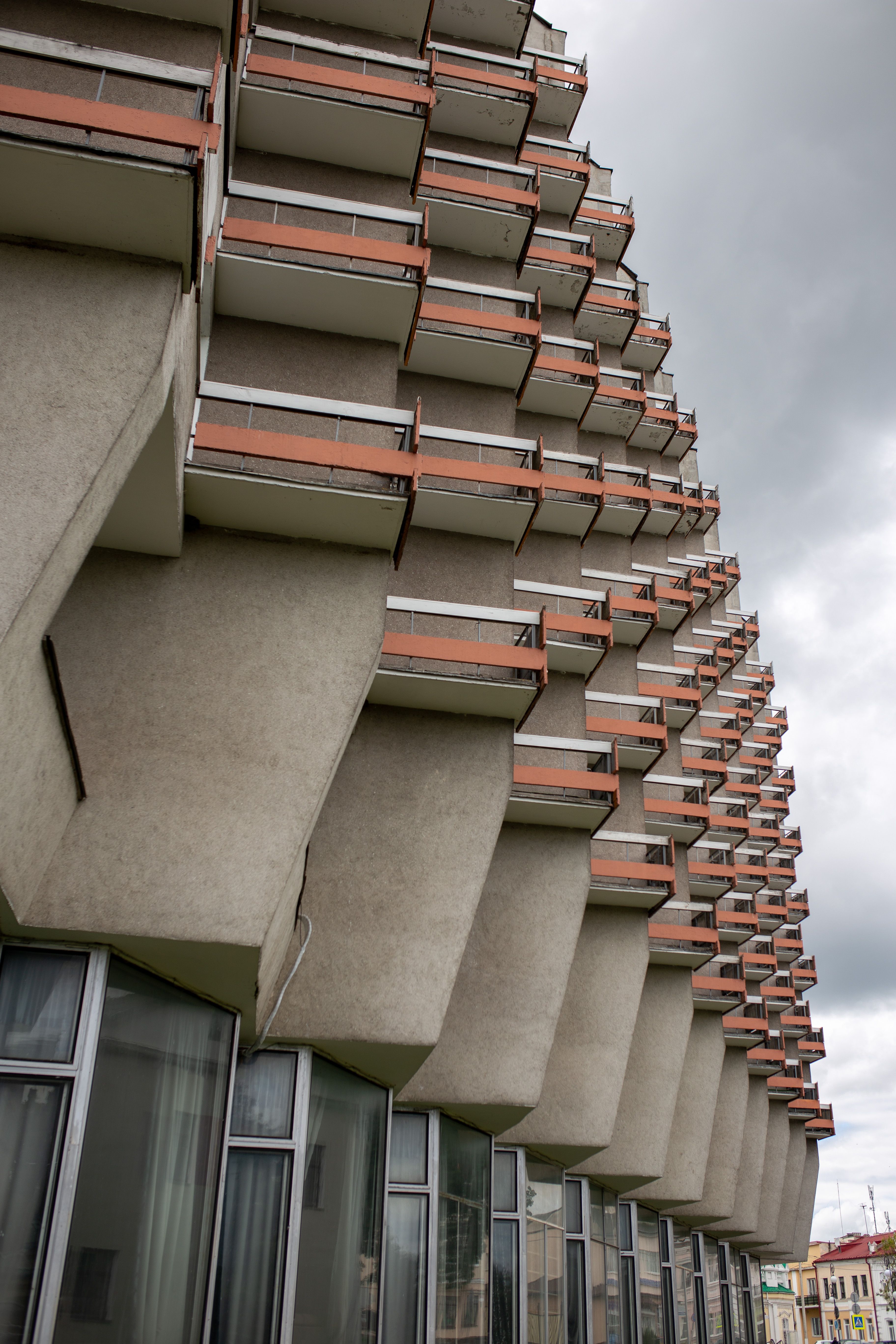 Symmetrical Building Photos, Download The BEST Free Symmetrical ...