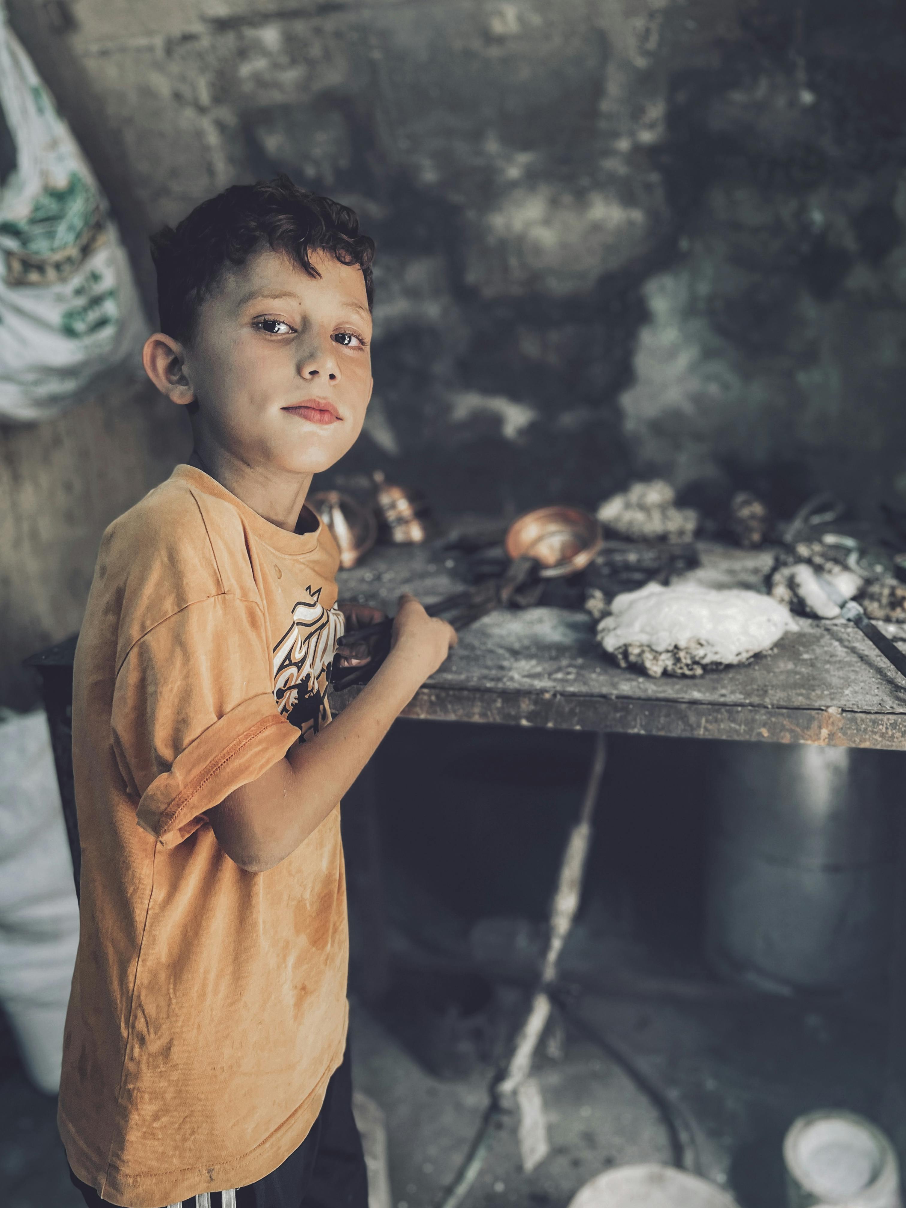 Children Doing Labour Photos, Download The BEST Free Children Doing ...