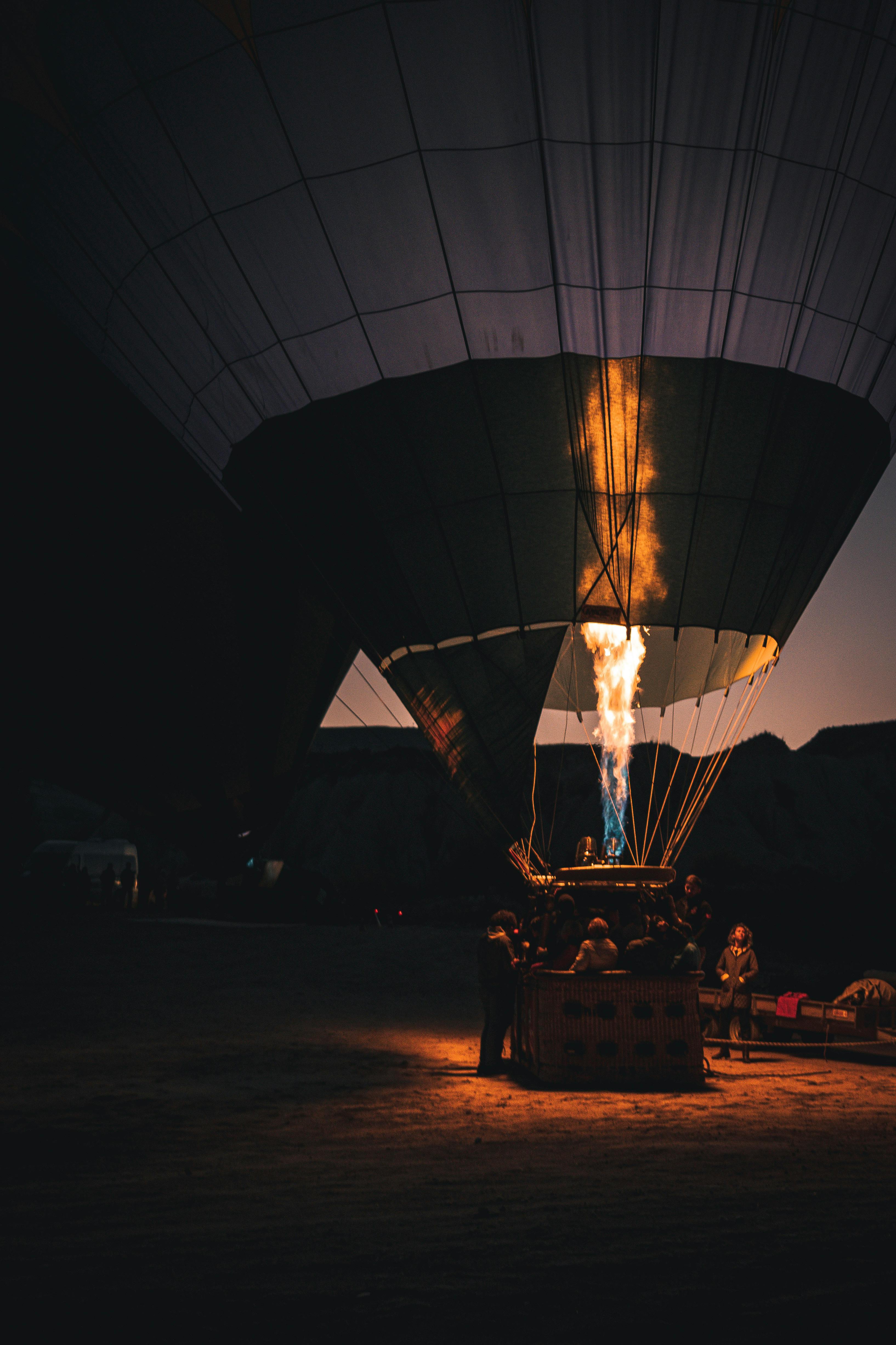 Hot Air Balloon at Dusk · Free Stock Photo