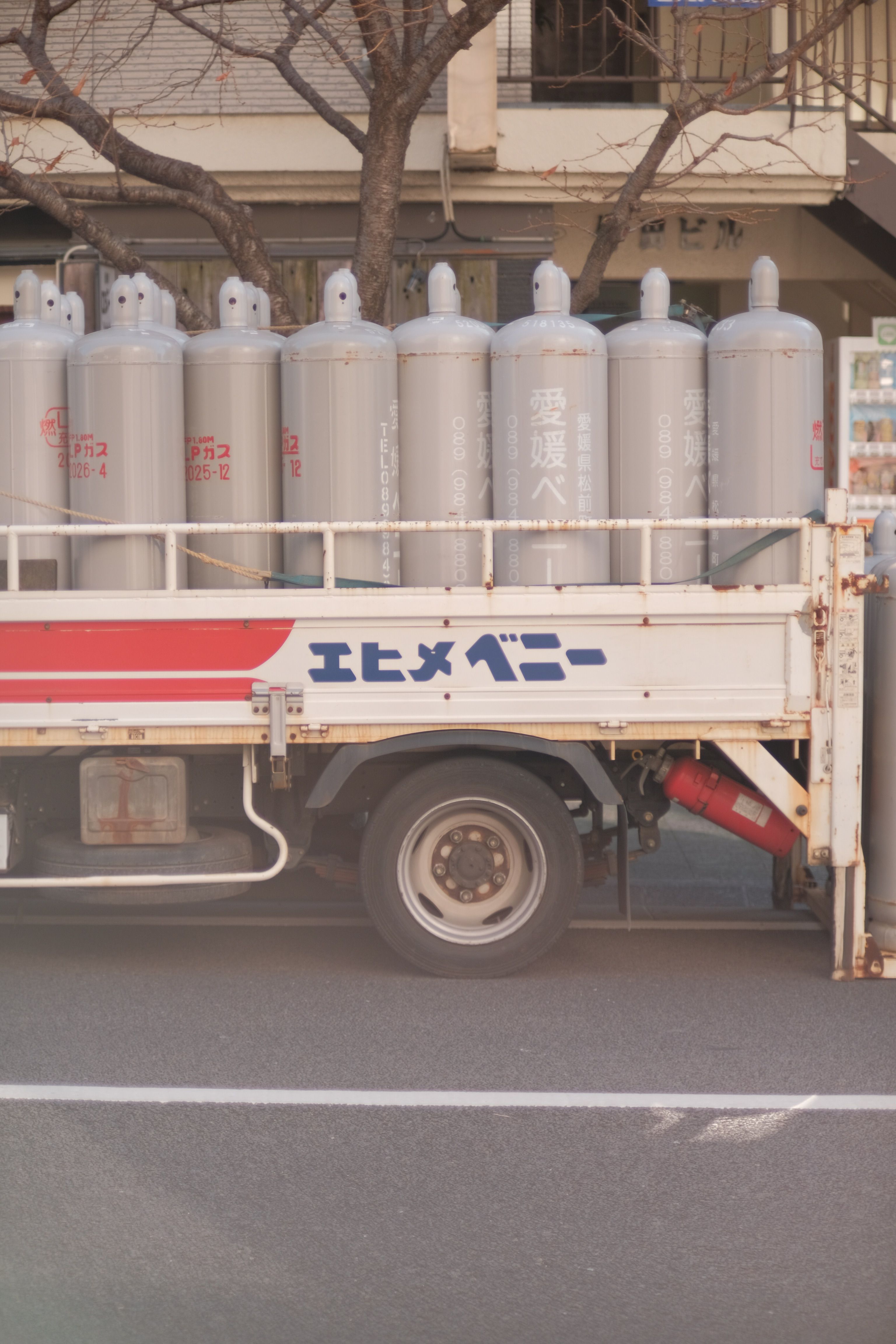 Gas Cylinder Delivery Photos, Download The BEST Free Gas Cylinder ...