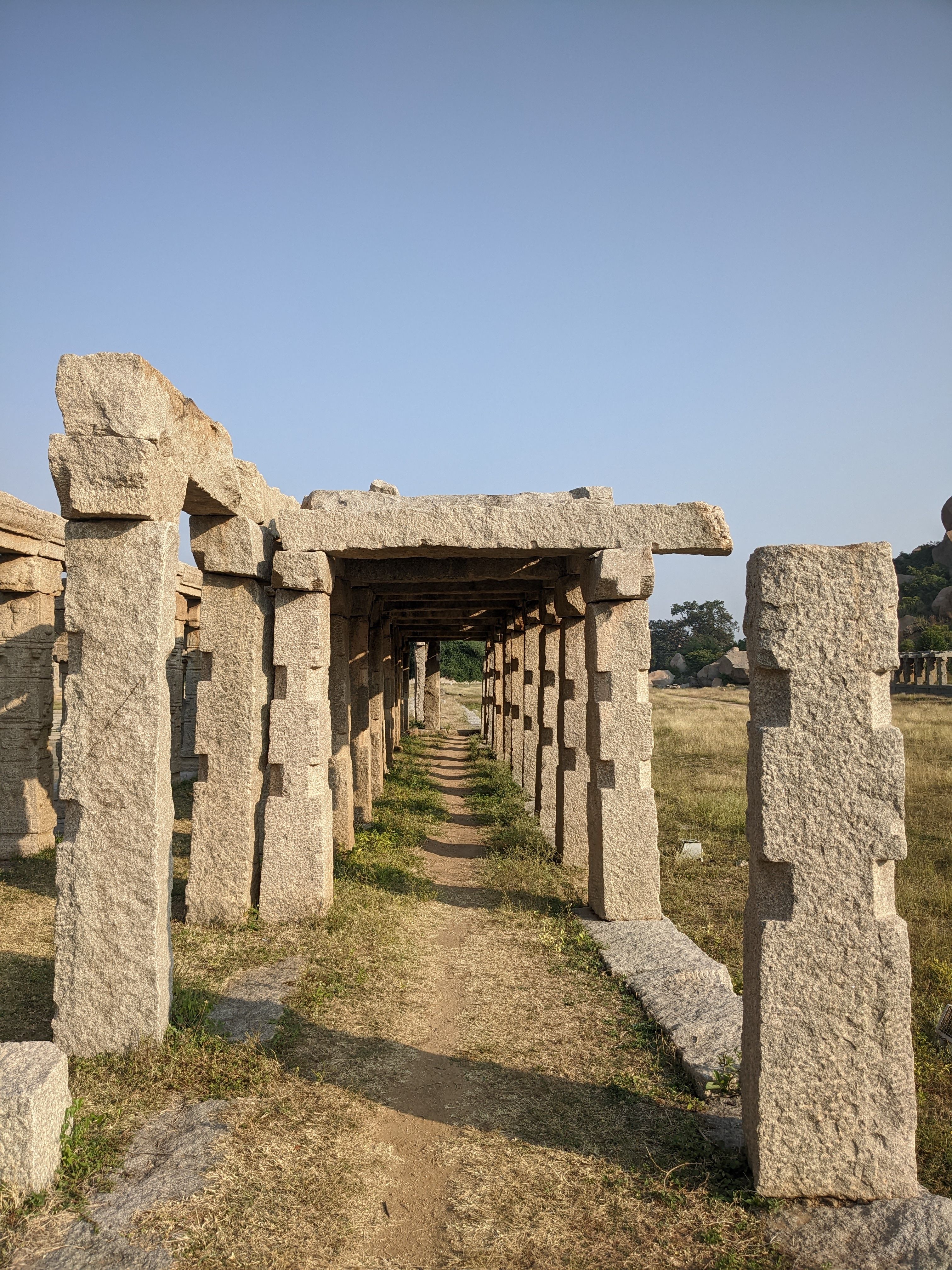 Row of Concrete Column · Free Stock Photo