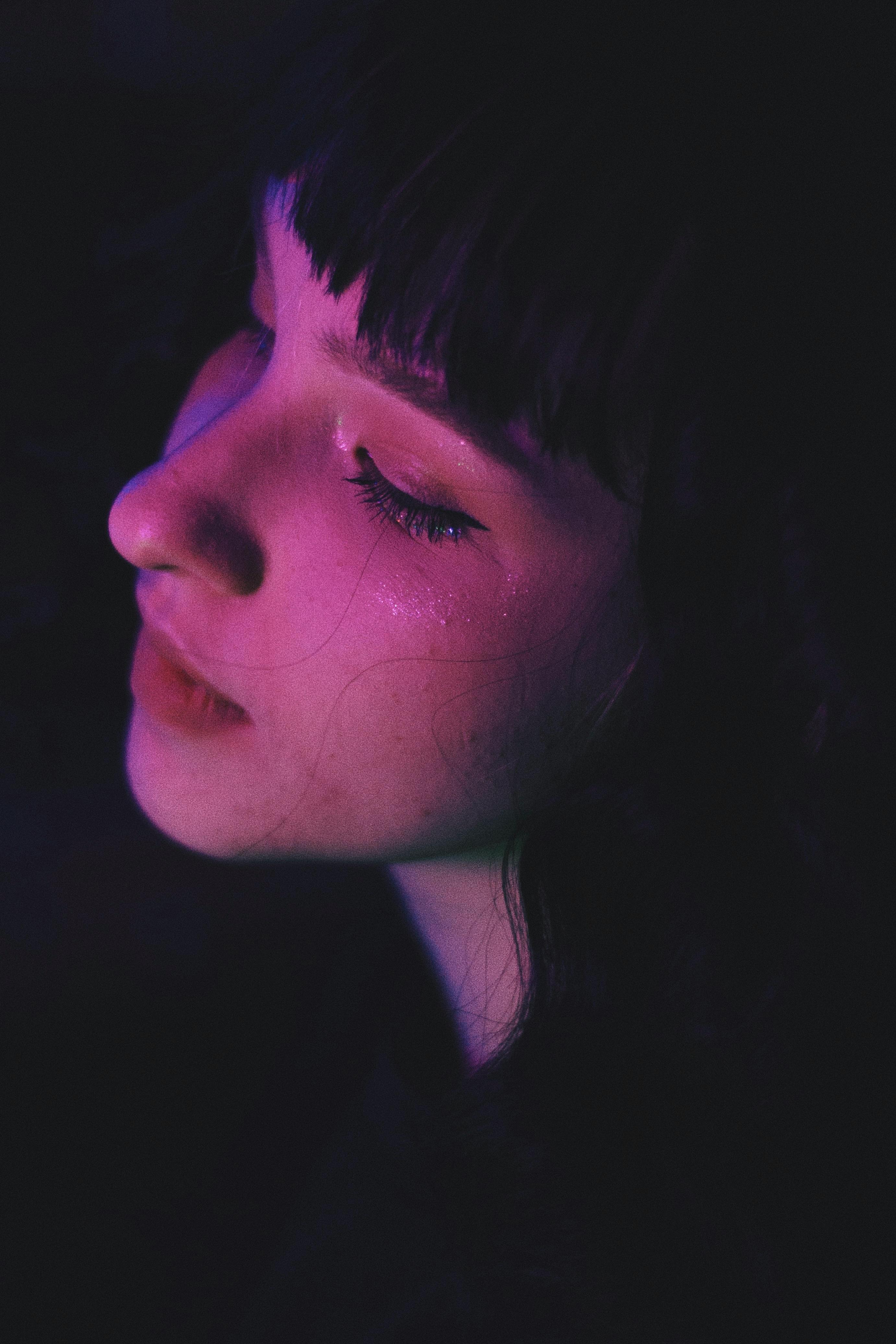 Face of Crying Brunette · Free Stock Photo