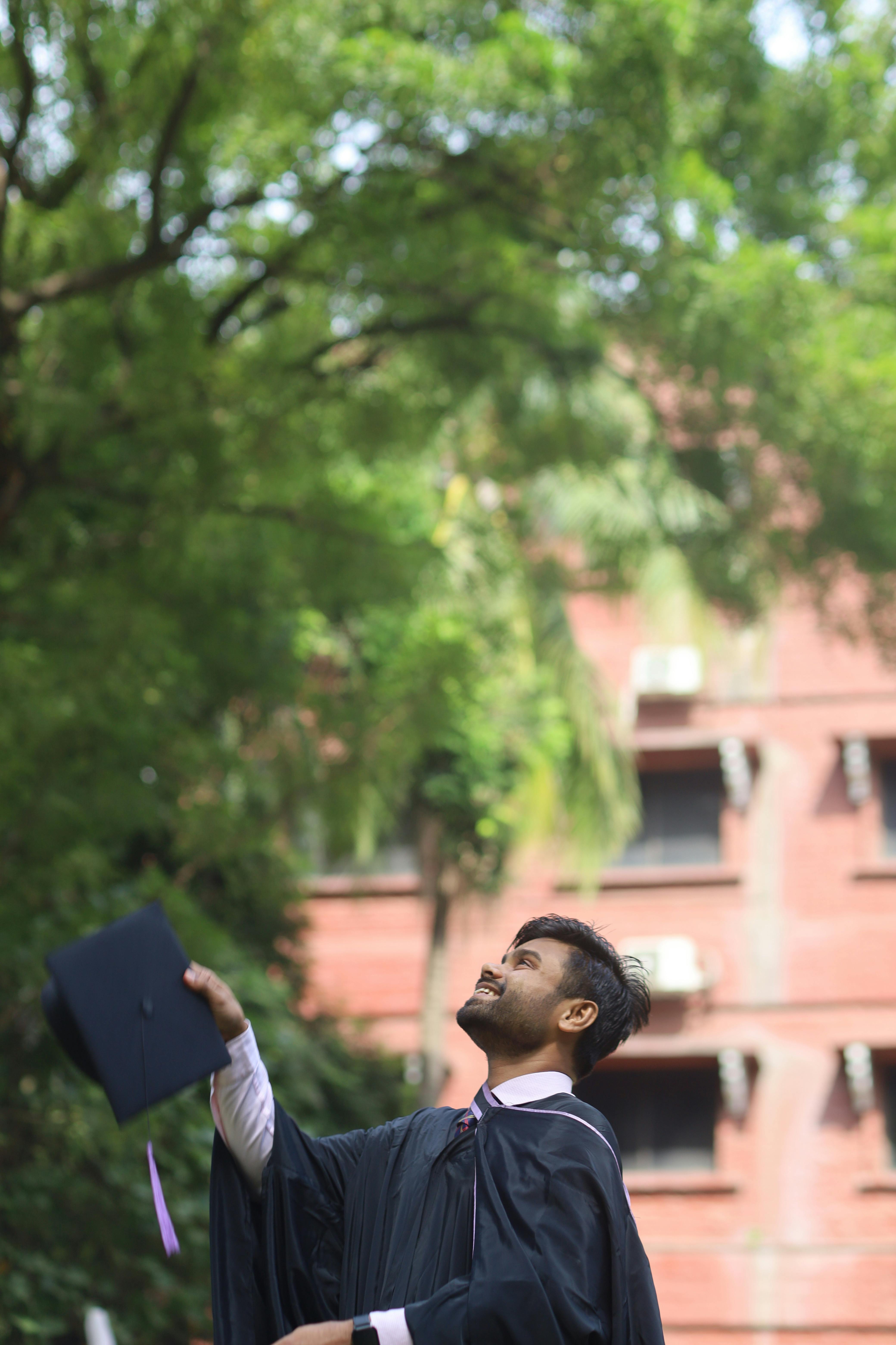 Graduation Images Photos, Download Free Graduation Images Stock Photos ...