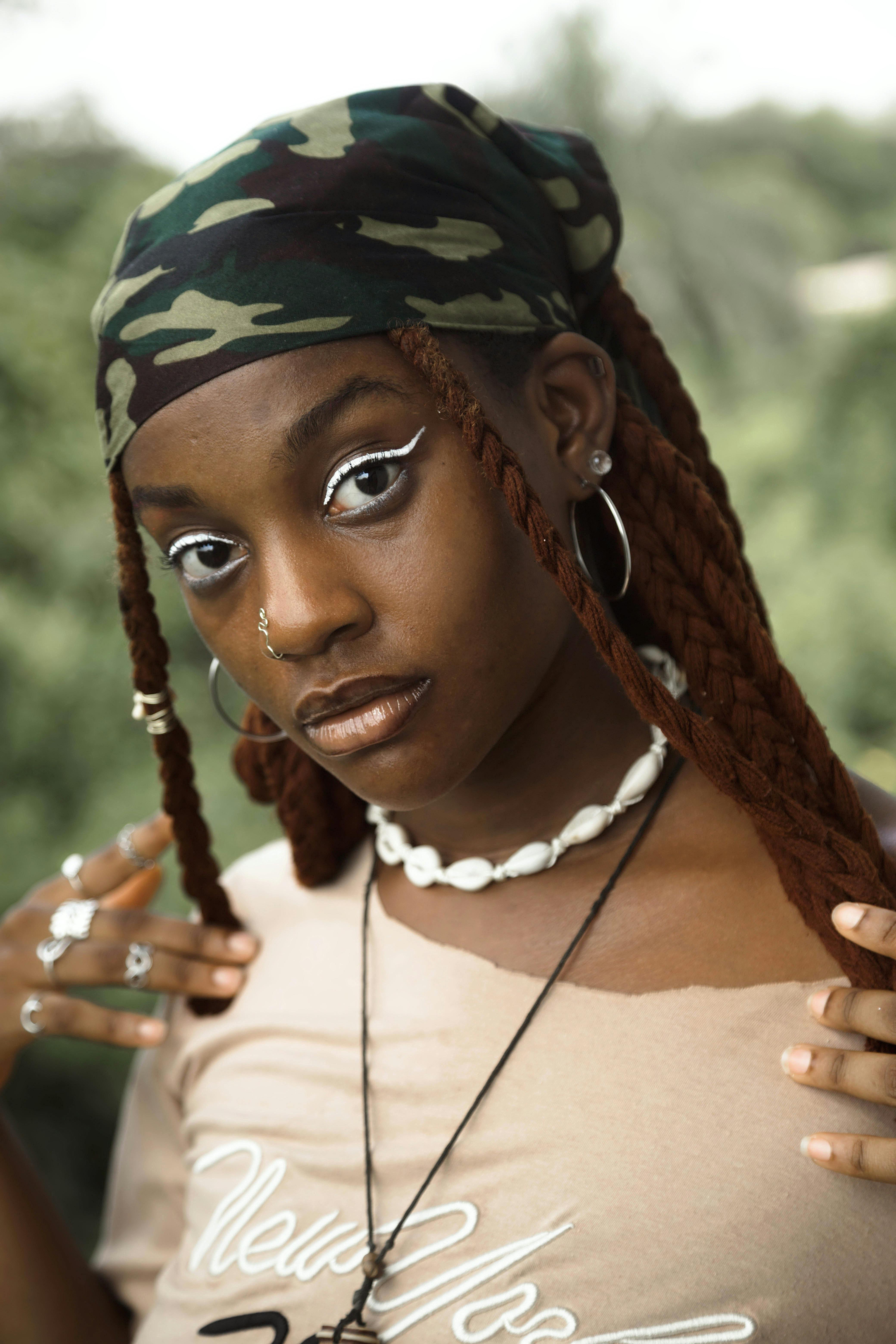 Women With Necklace Photos, Download Free Women With Necklace Stock ...