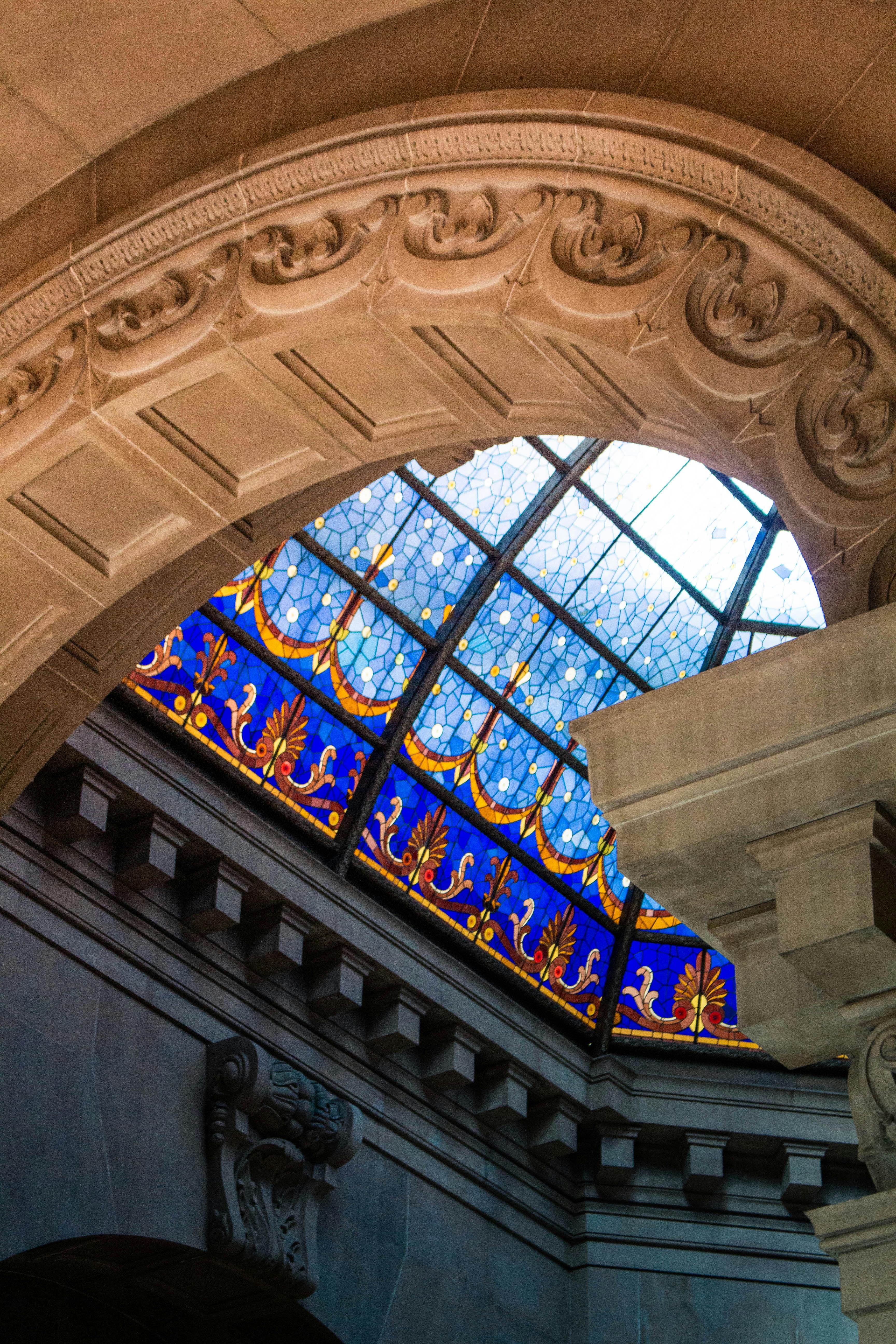 Inside the Indiana State House in Indianapolis Modern Architectural ...