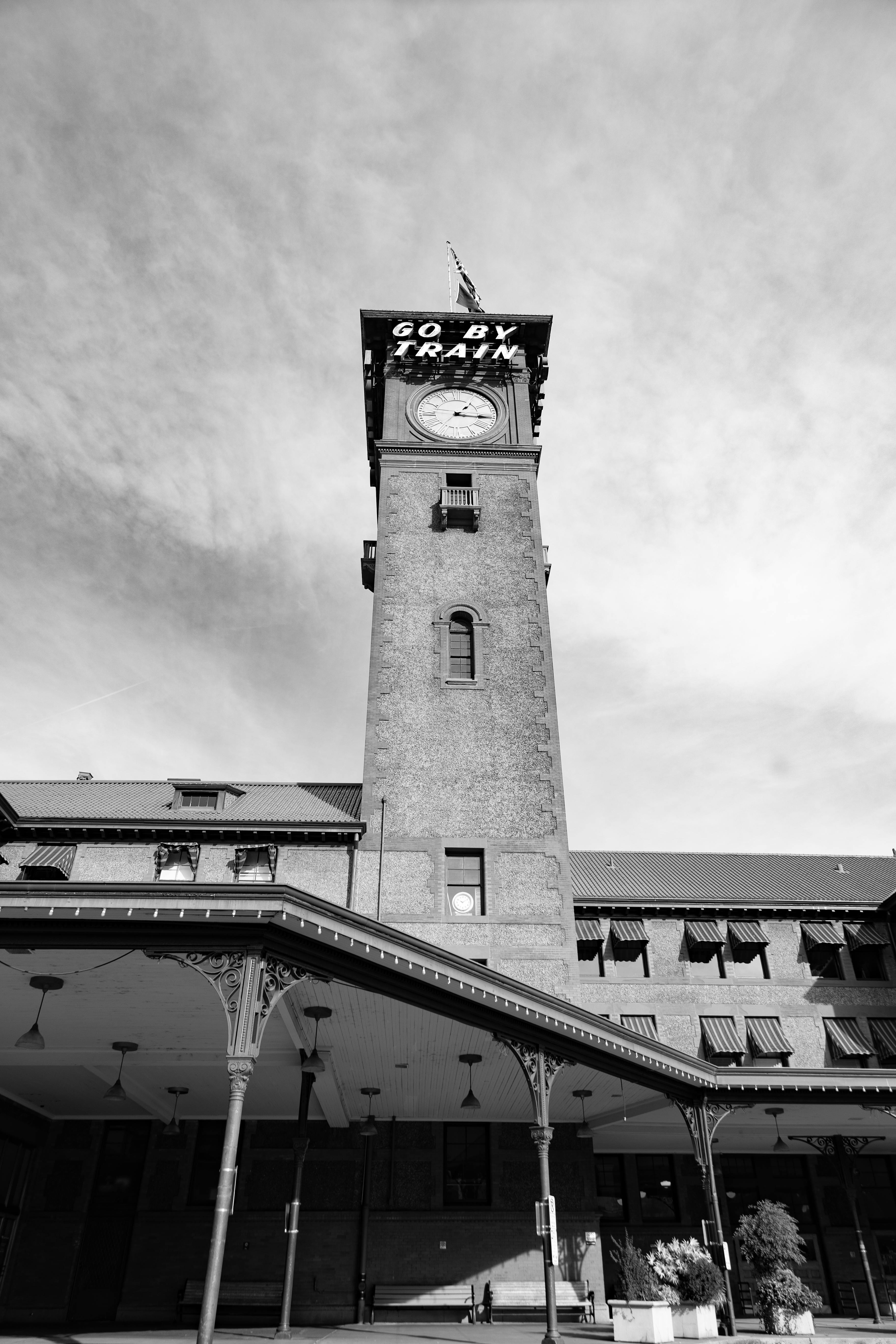 Clock tower on Khoja Mosque, Nairobi, Kenya · Free Stock Photo