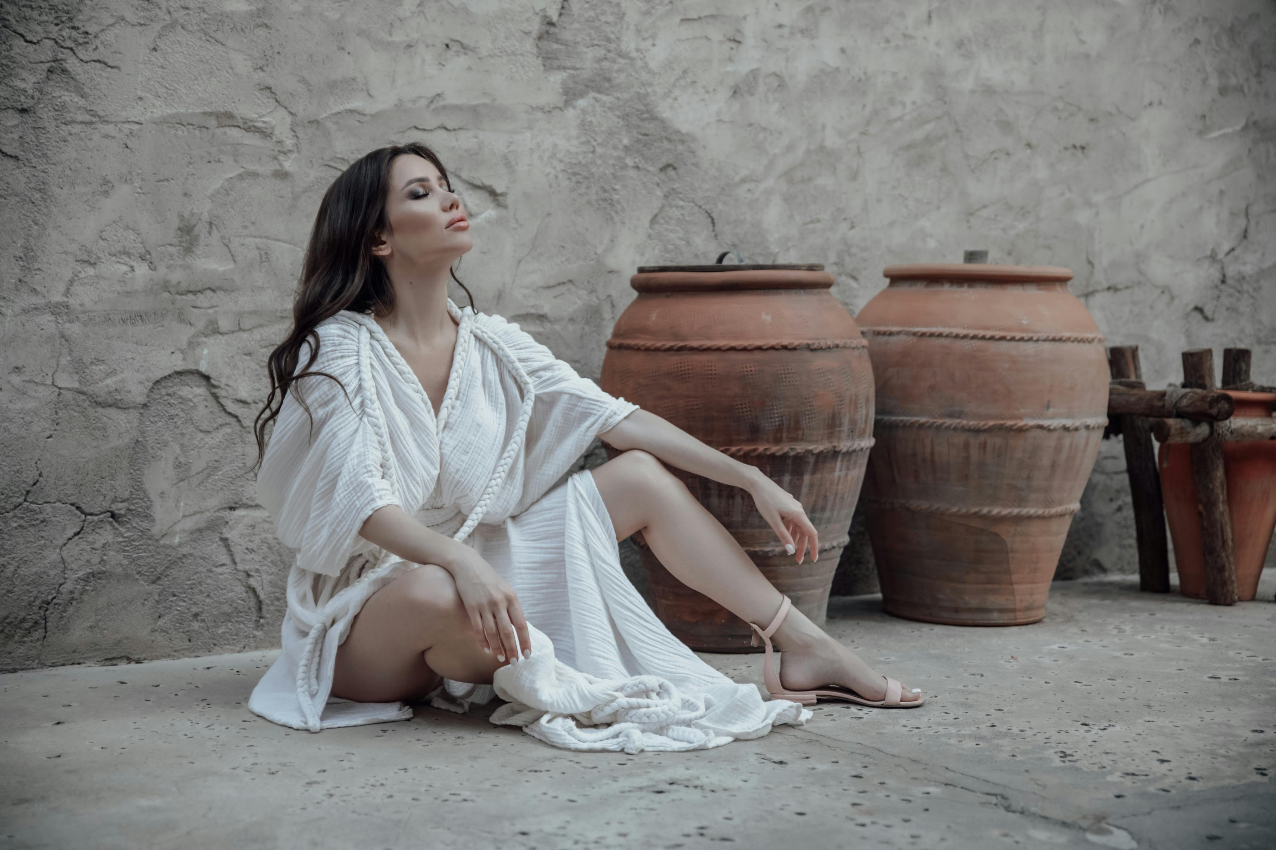 Loose Robe Photos, Download The BEST Free Loose Robe Stock Photos & HD ...