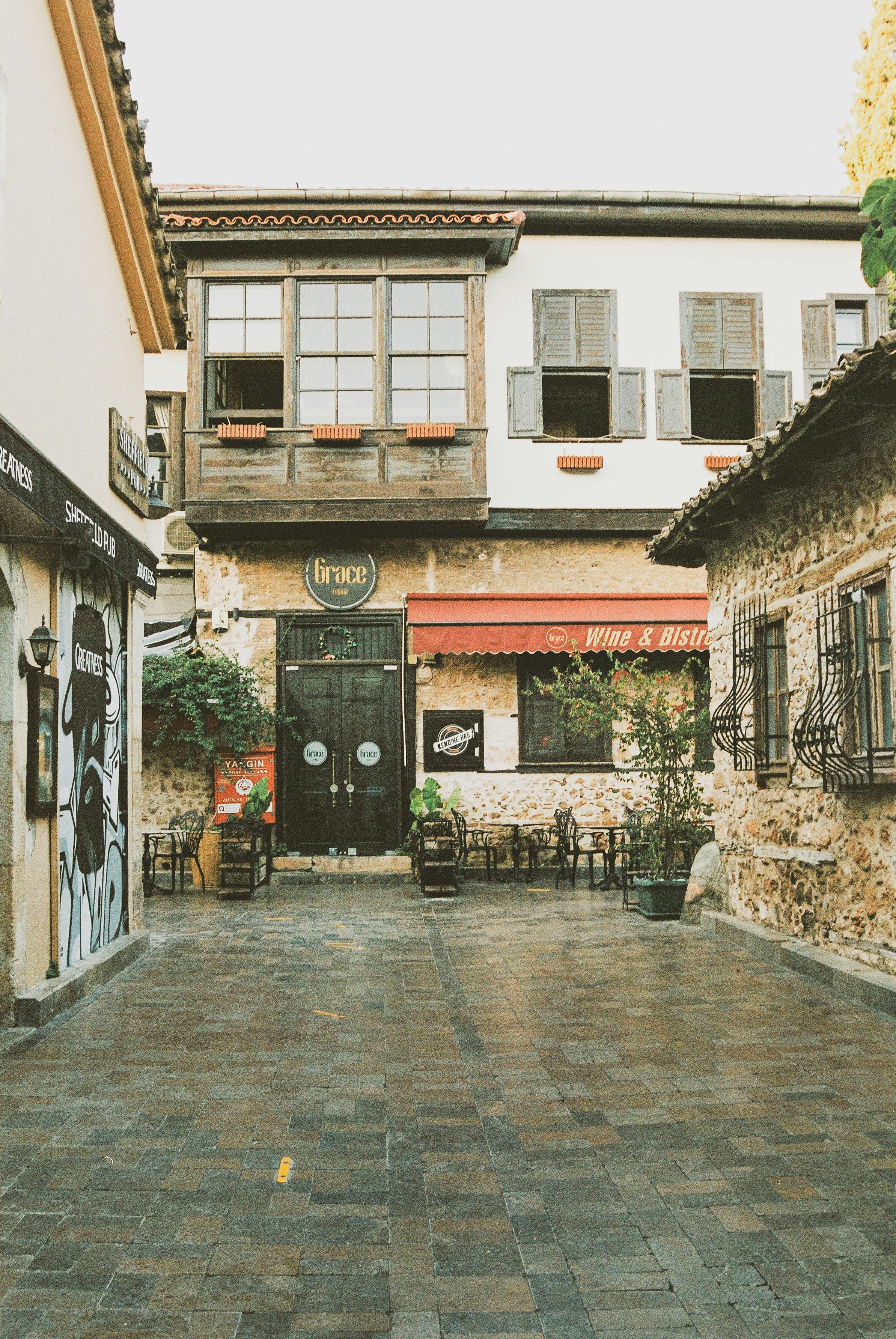 Cafes Photos, Download The BEST Free Cafes Stock Photos & HD Images