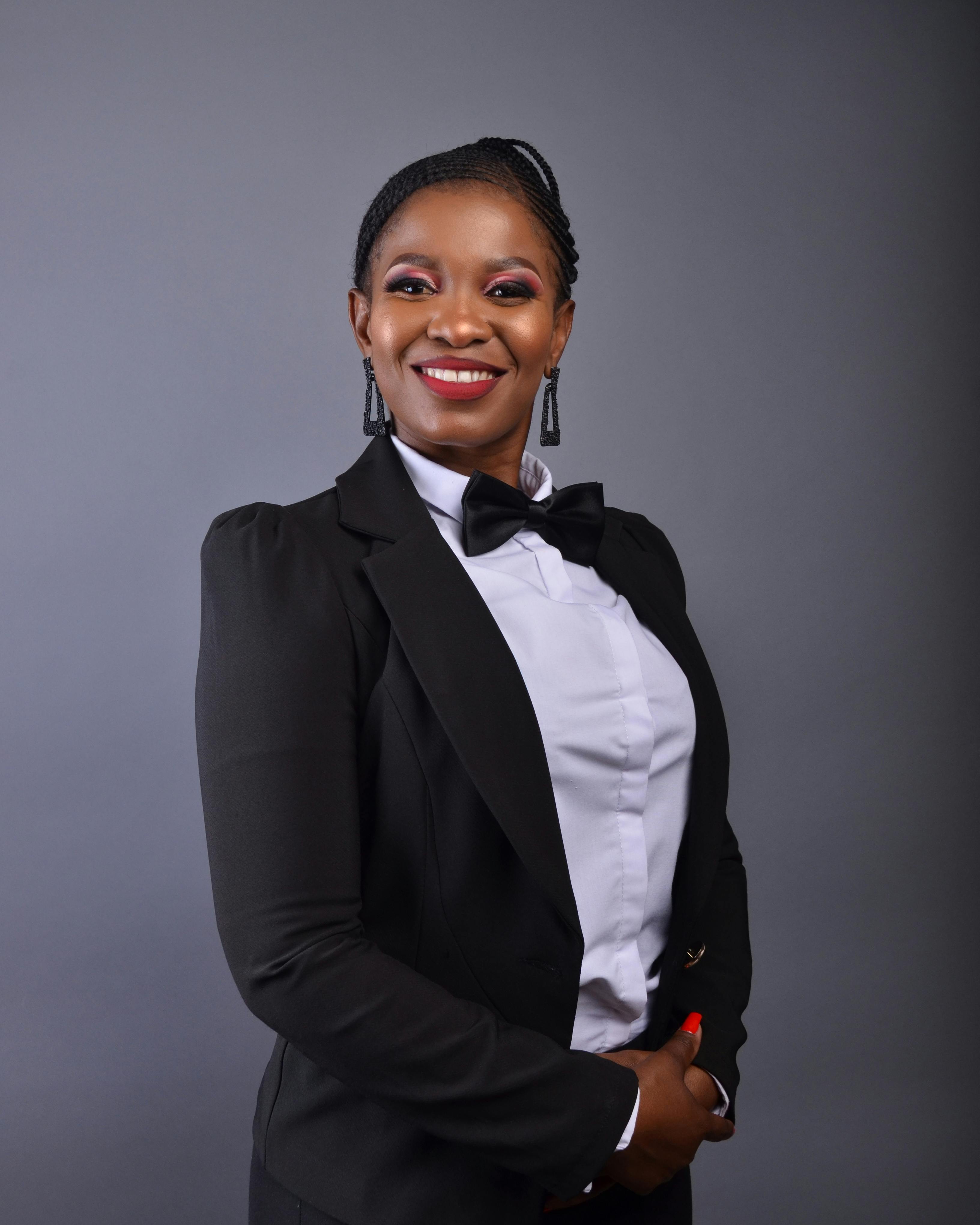 Woman In Suit Photos, Download The BEST Free Woman In Suit Stock Photos ...