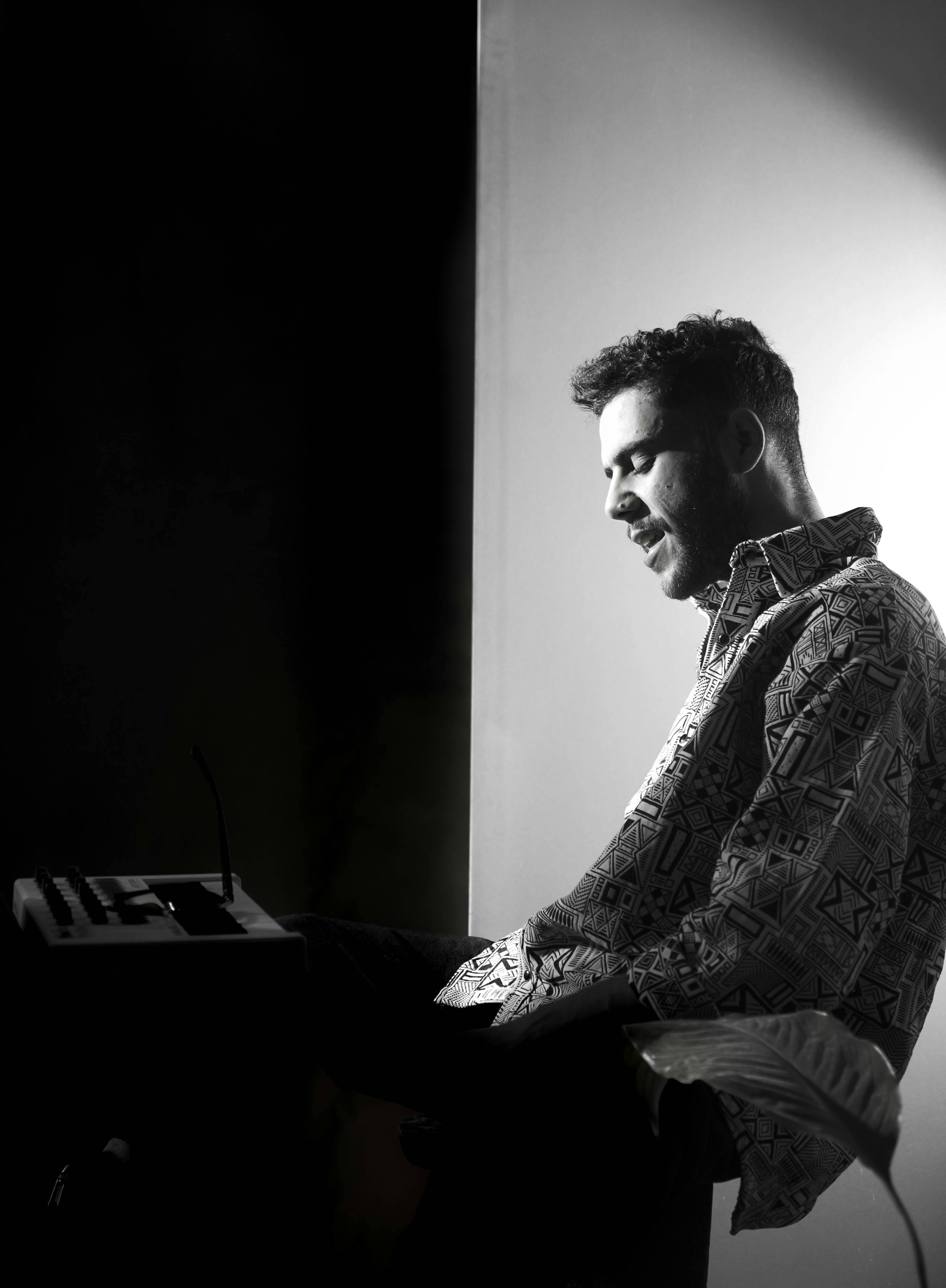 Aweful Singing Photos, Download Free Aweful Singing Stock Photos & HD ...