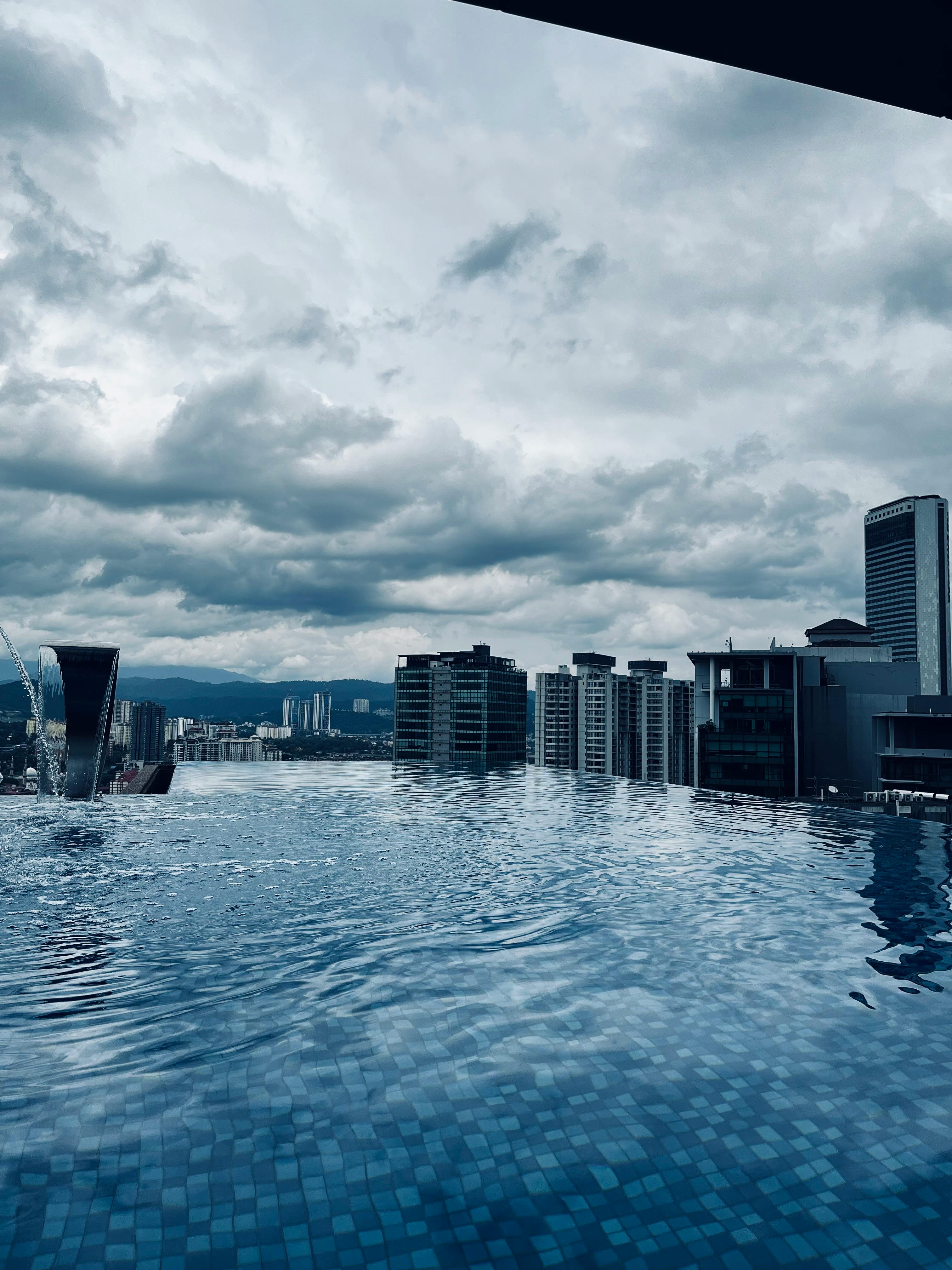 Infinity Pool on the Terrace of a Skyscraper · Free Stock Photo