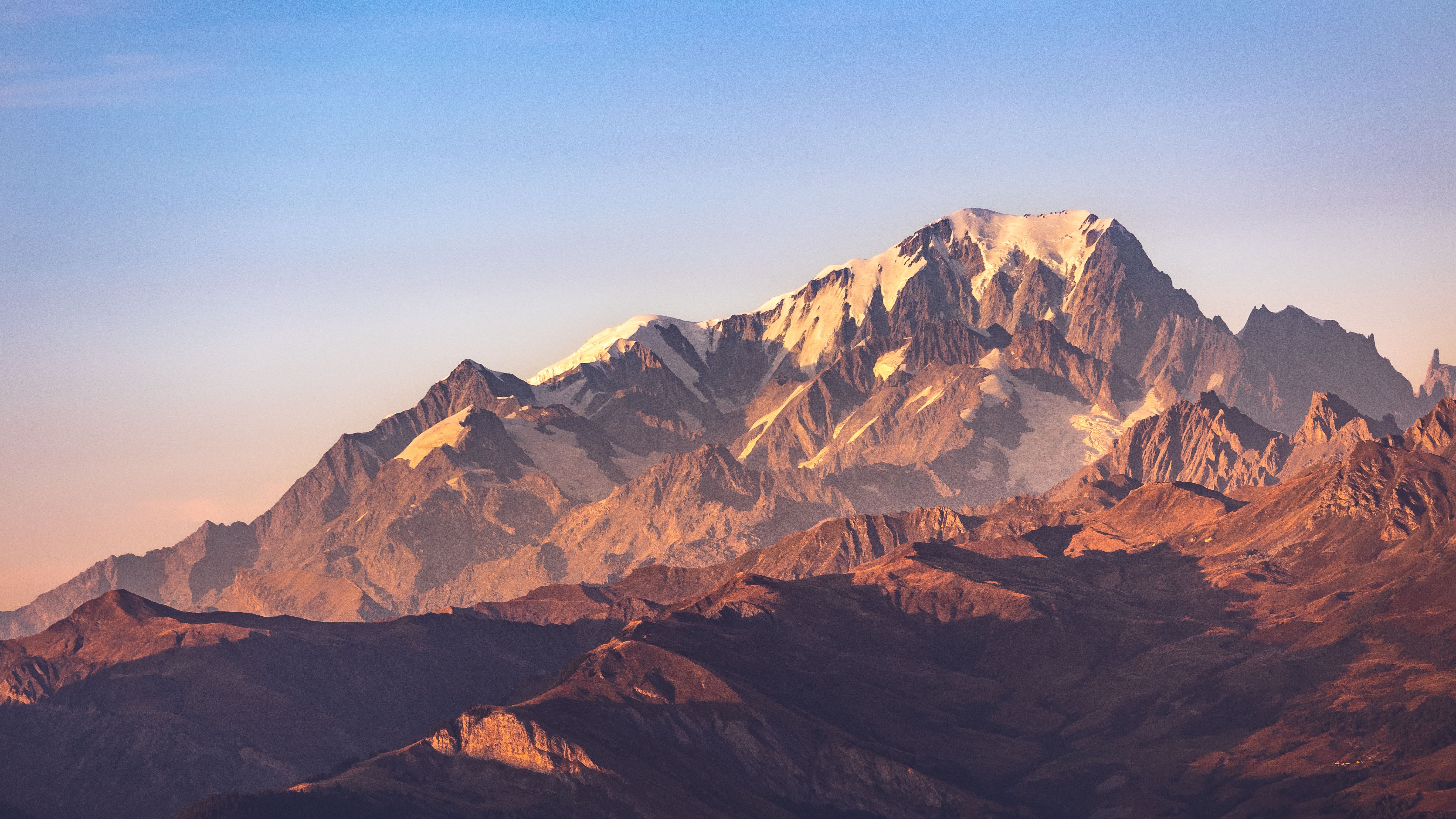 Photo of a Mountain · Free Stock Photo