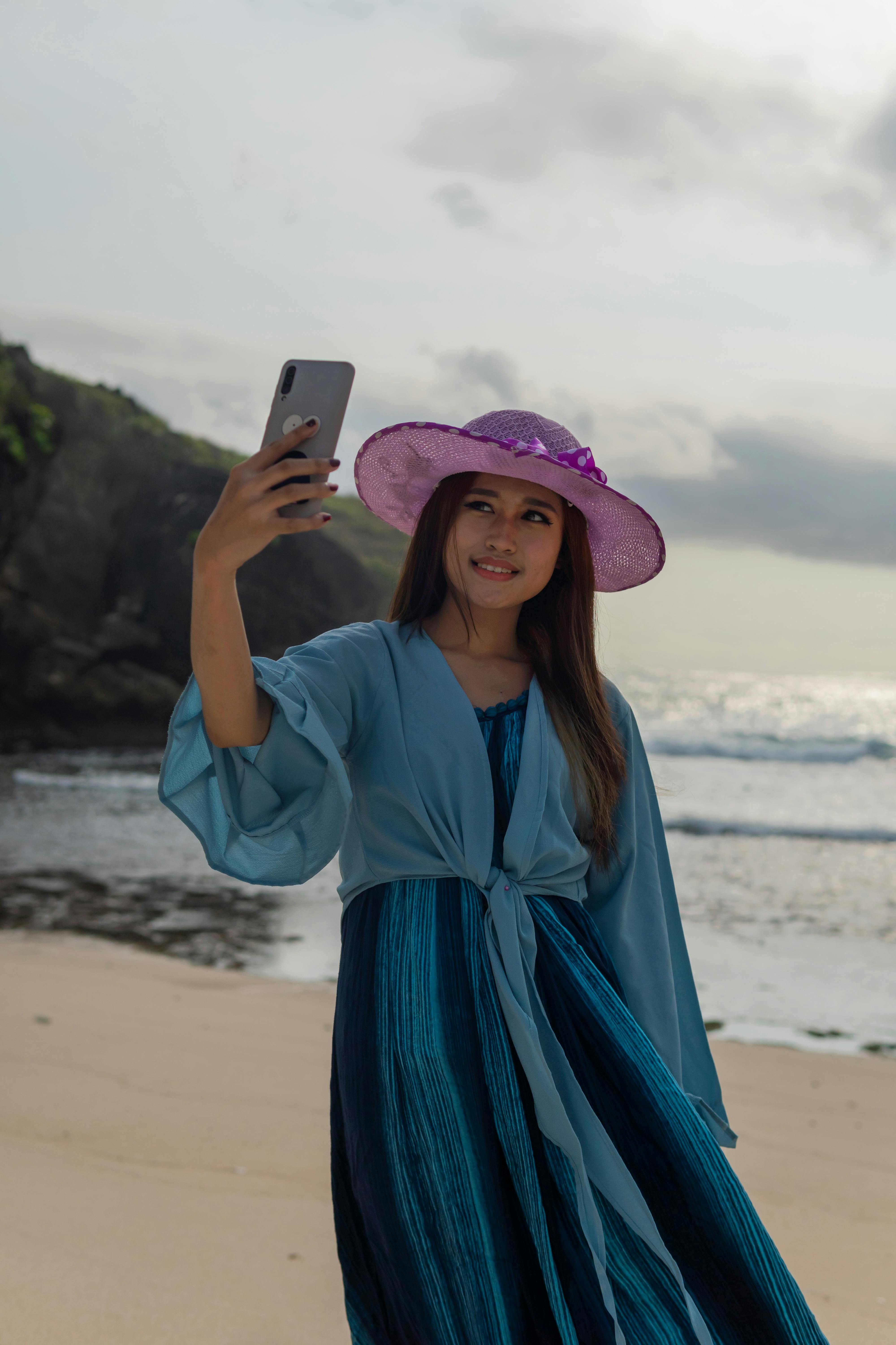 Aesthetic Blue Ocean Girl Photos, Download The BEST Free Aesthetic Blue ...