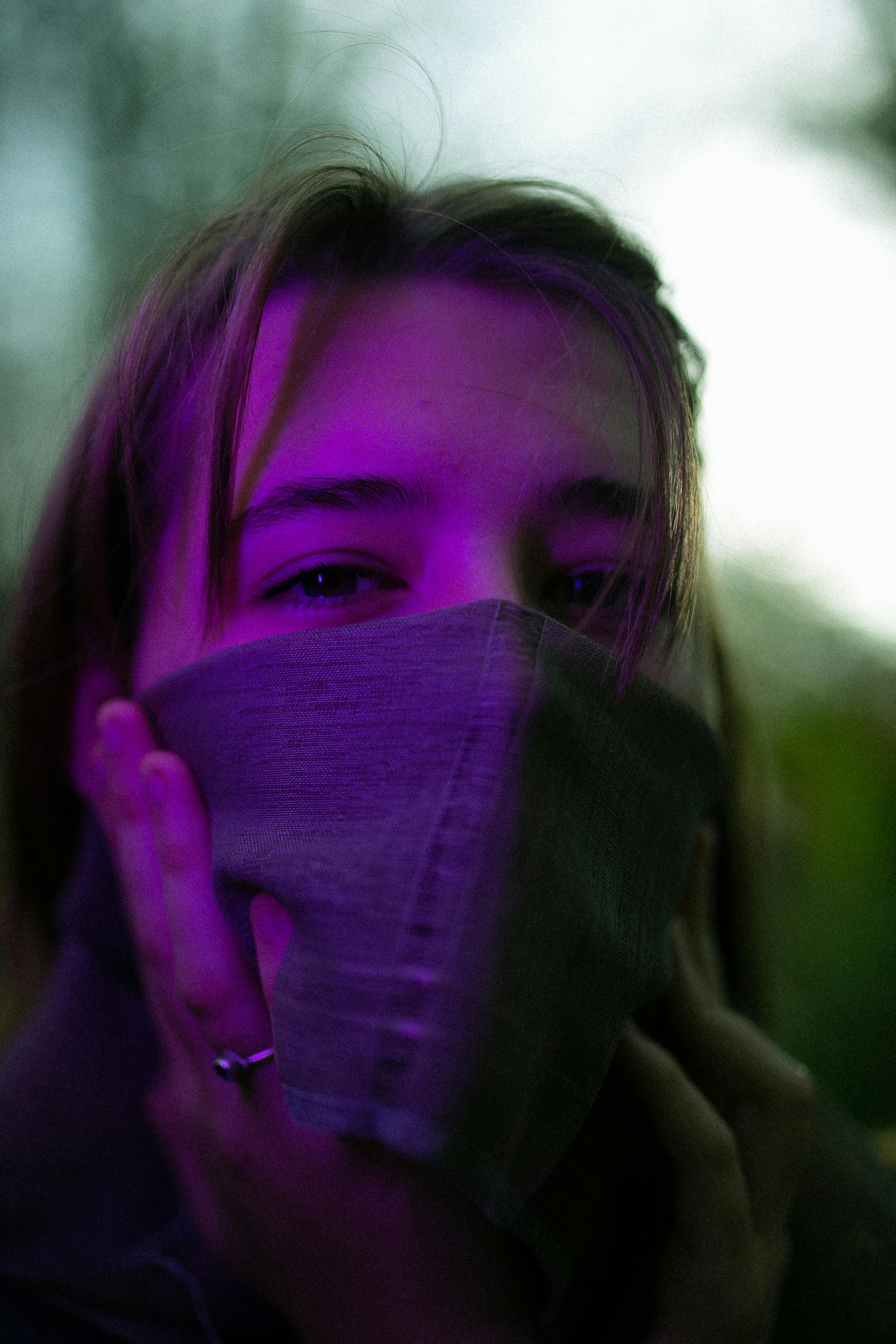 Looking 4U · Free Stock Photo