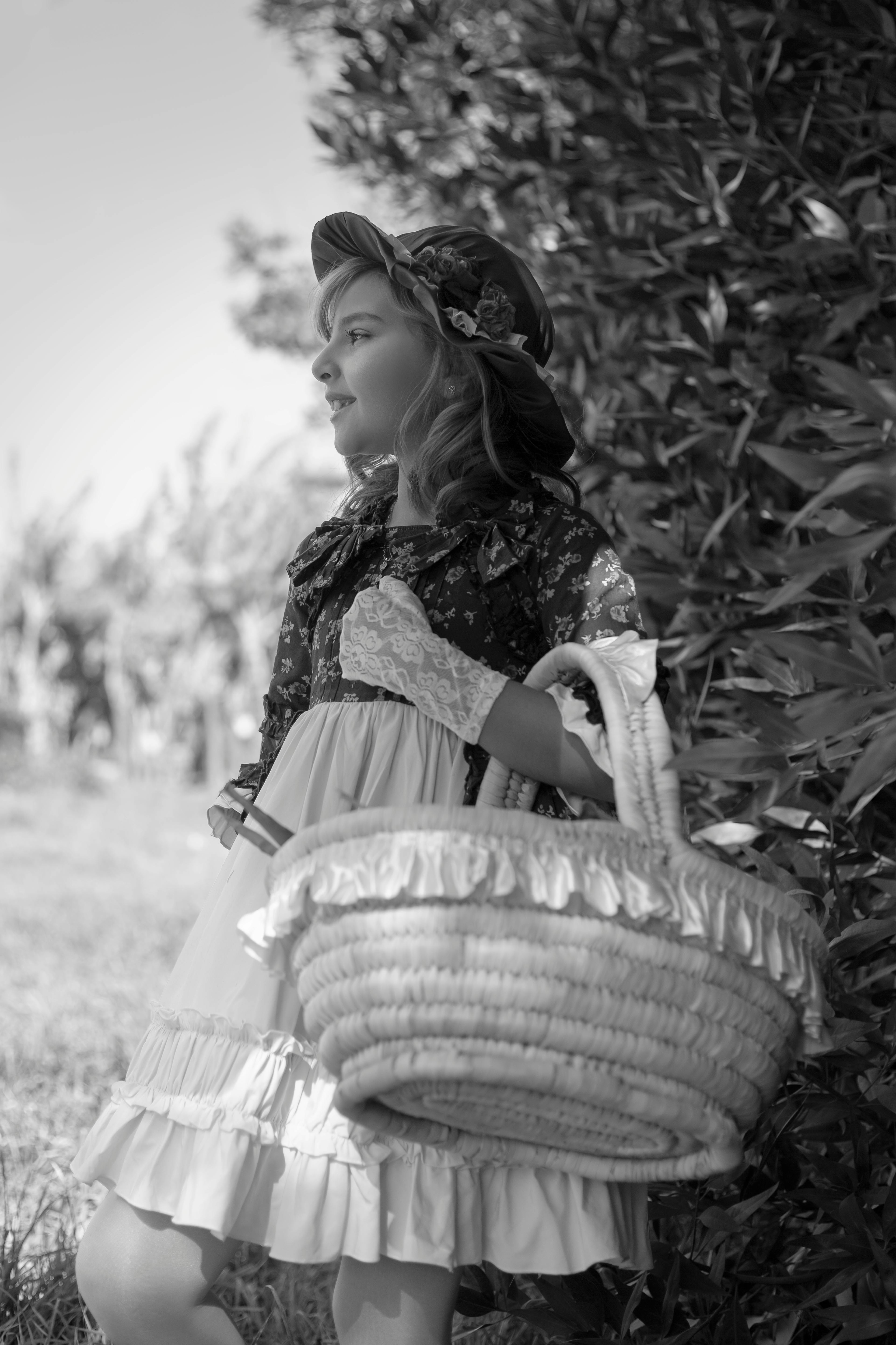 Chiseled Jawline Girl Photos, Download Free Chiseled Jawline Girl Stock ...