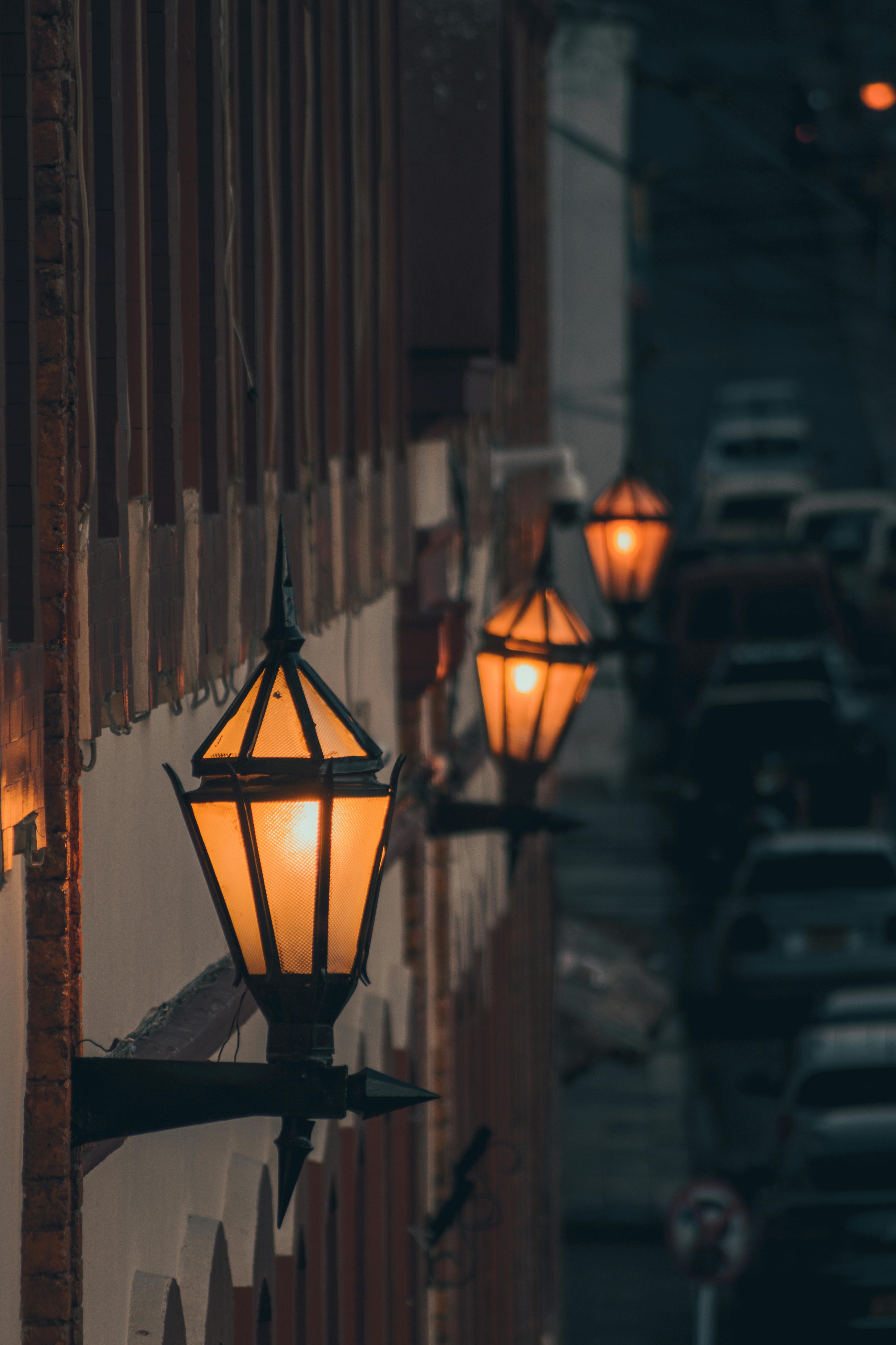 Walls Closing In Photos, Download The BEST Free Walls Closing In Stock ...