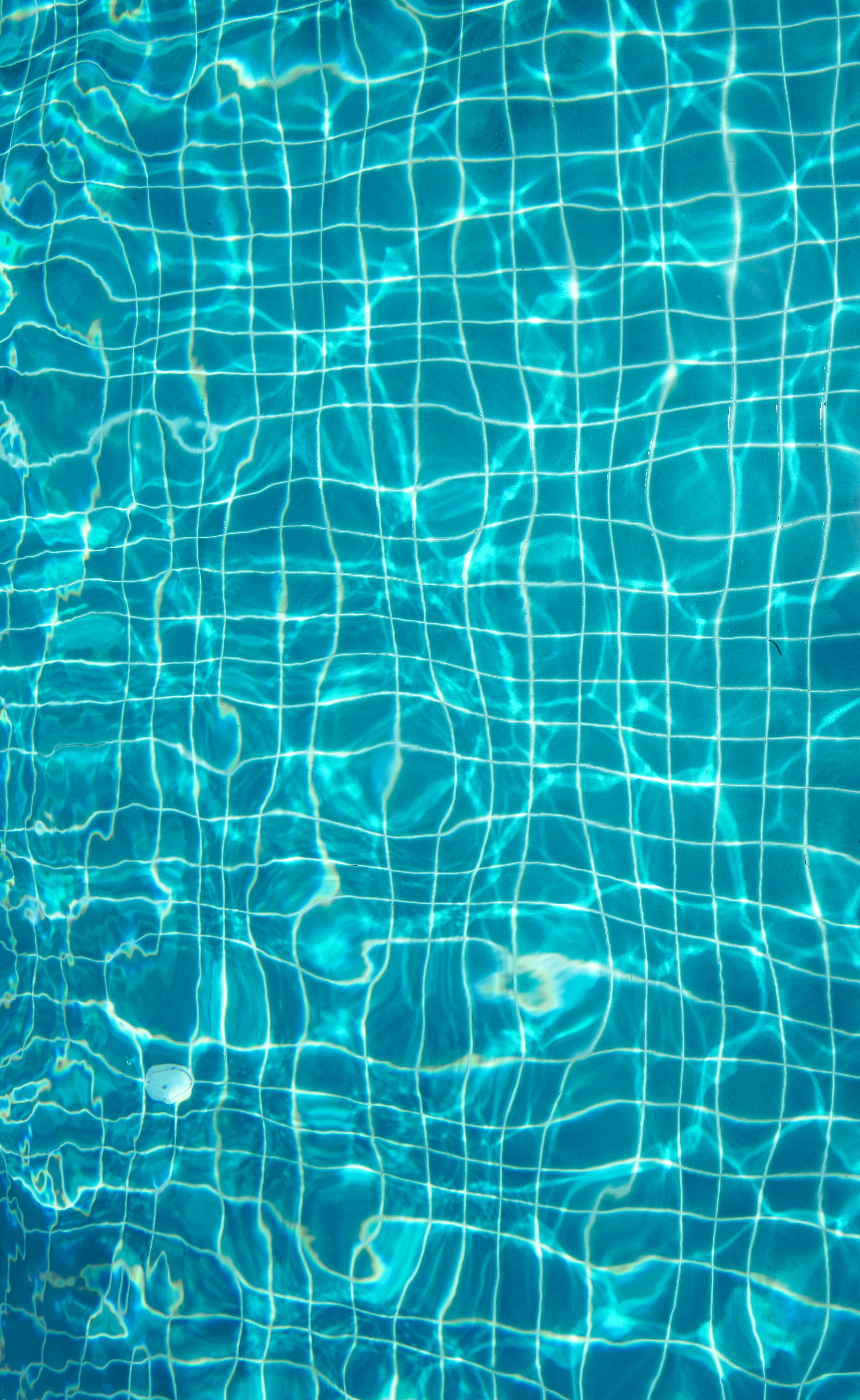 Clear Swimming Pool Surface · Free Stock Photo