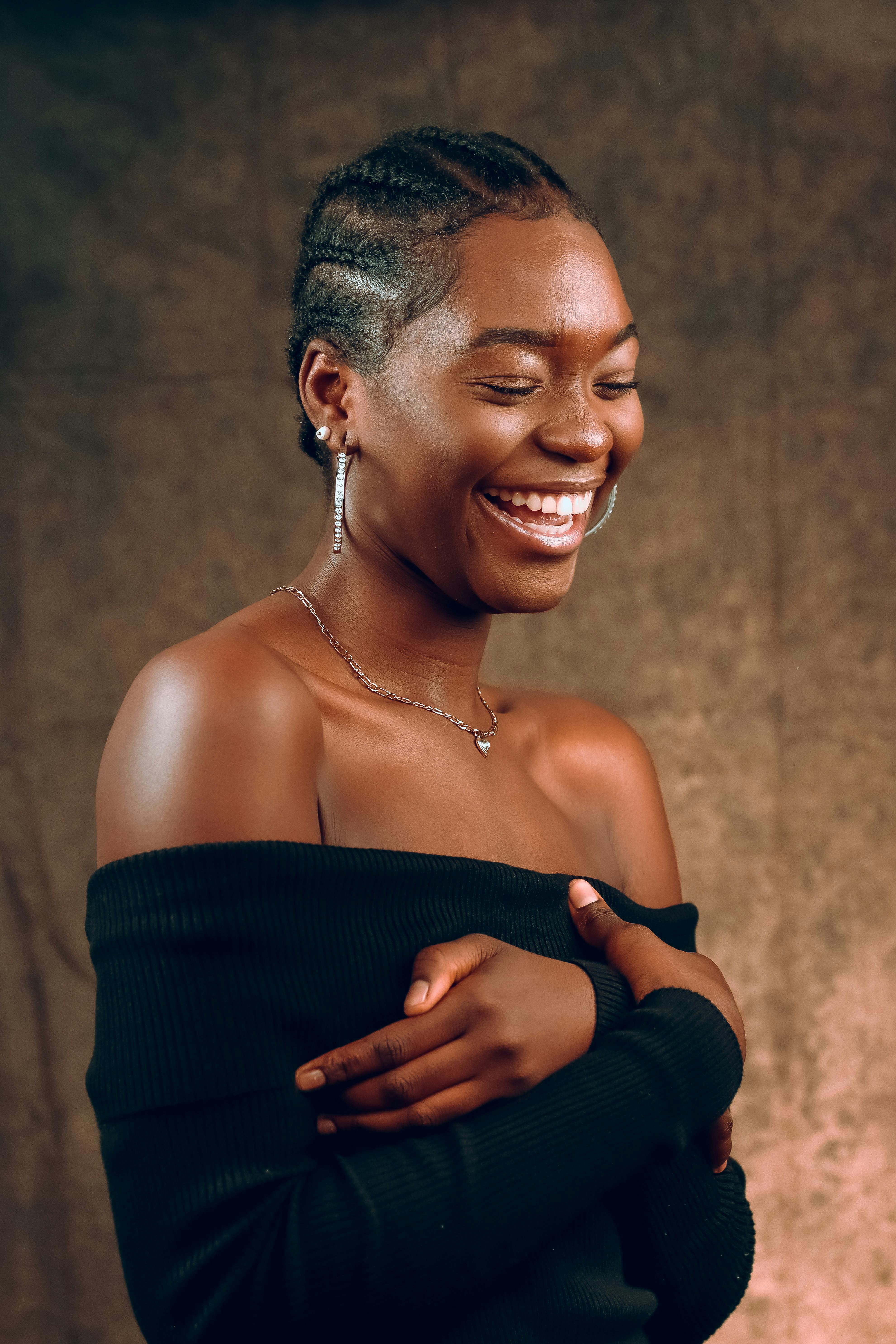 Laughing Woman Wearing Jewelry Photos, Download The BEST Free Laughing ...