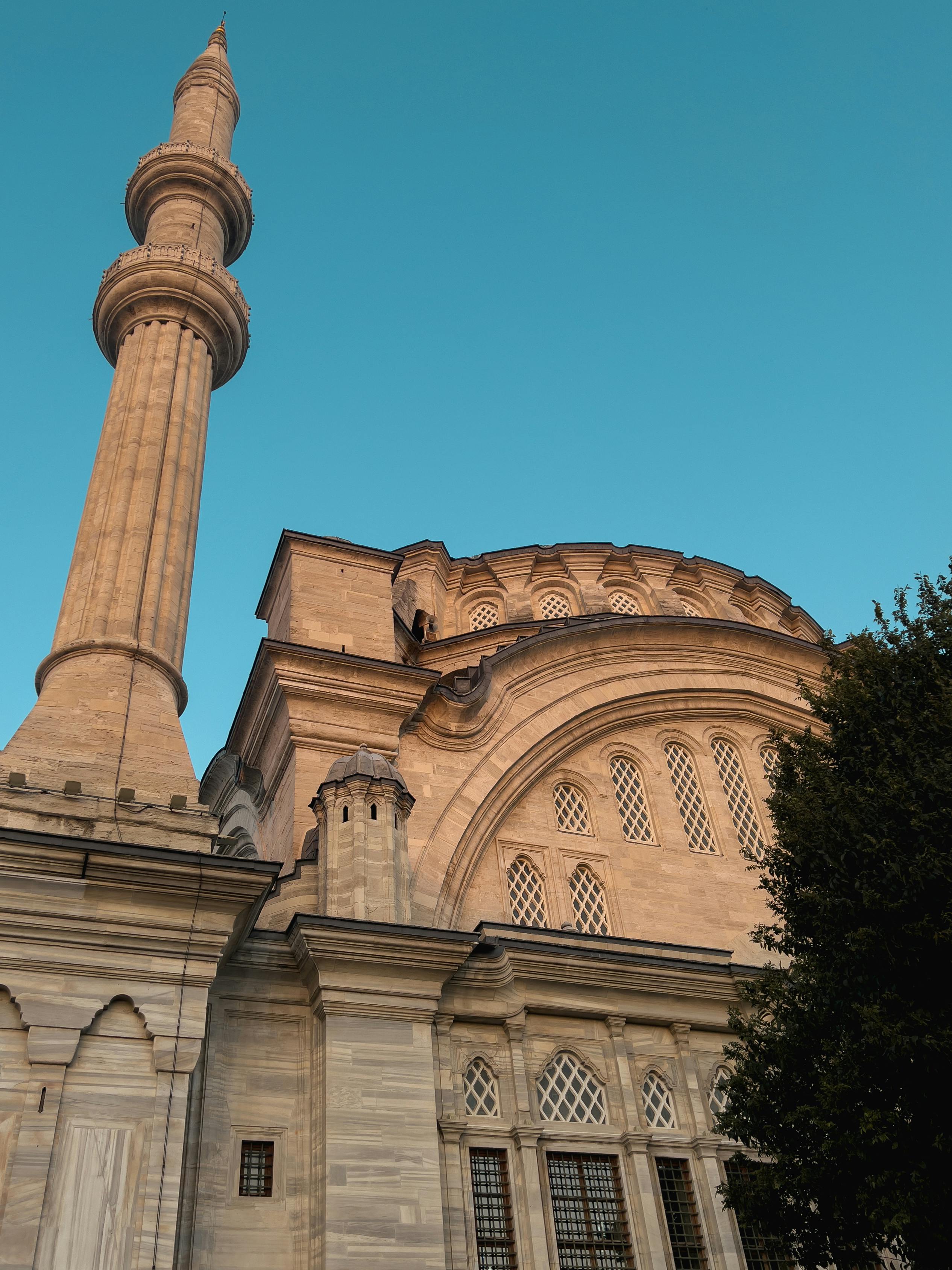 Building Mosques Photos, Download Free Building Mosques Stock Photos ...