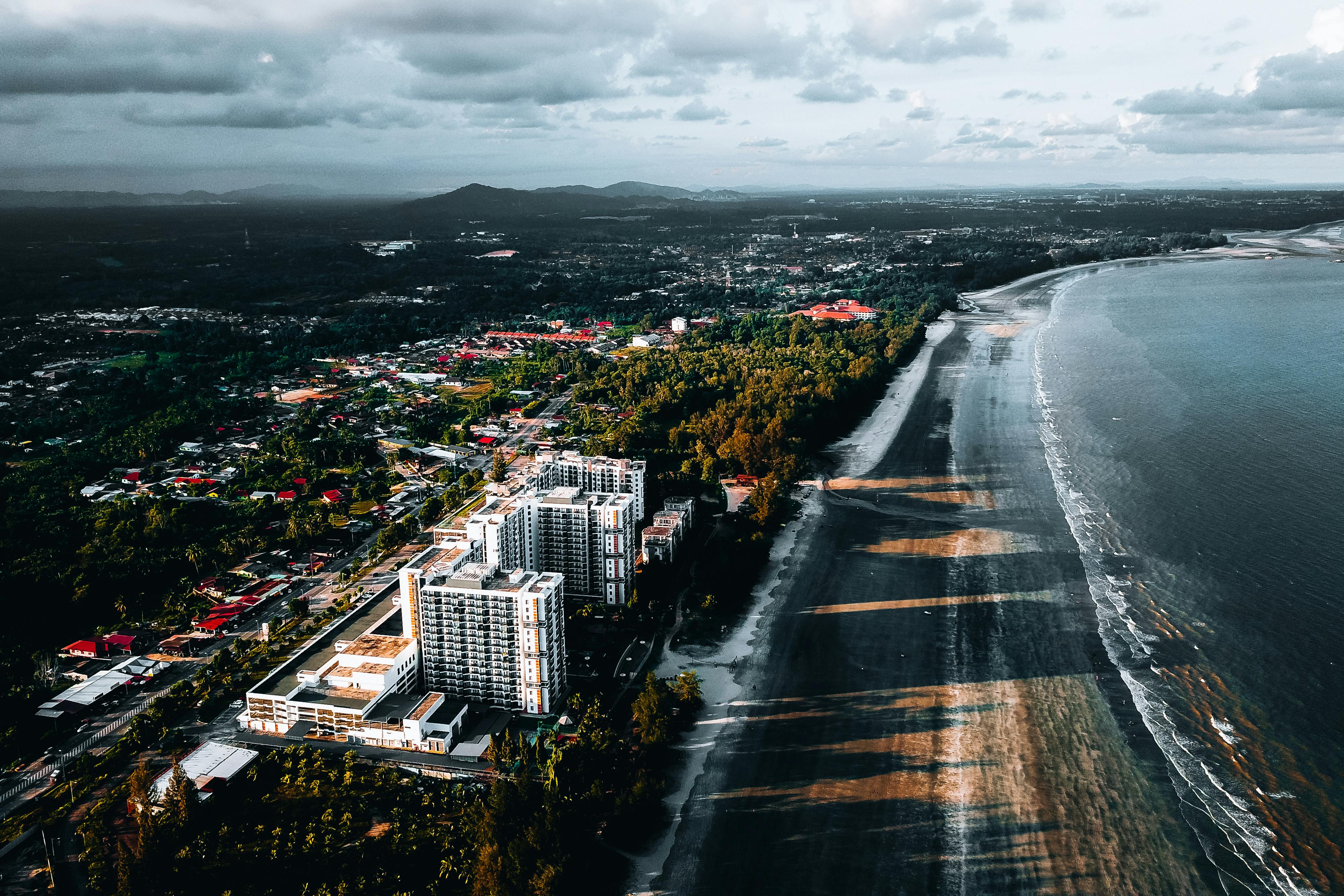 Aerial View of Buildings near the Ocean · Free Stock Photo