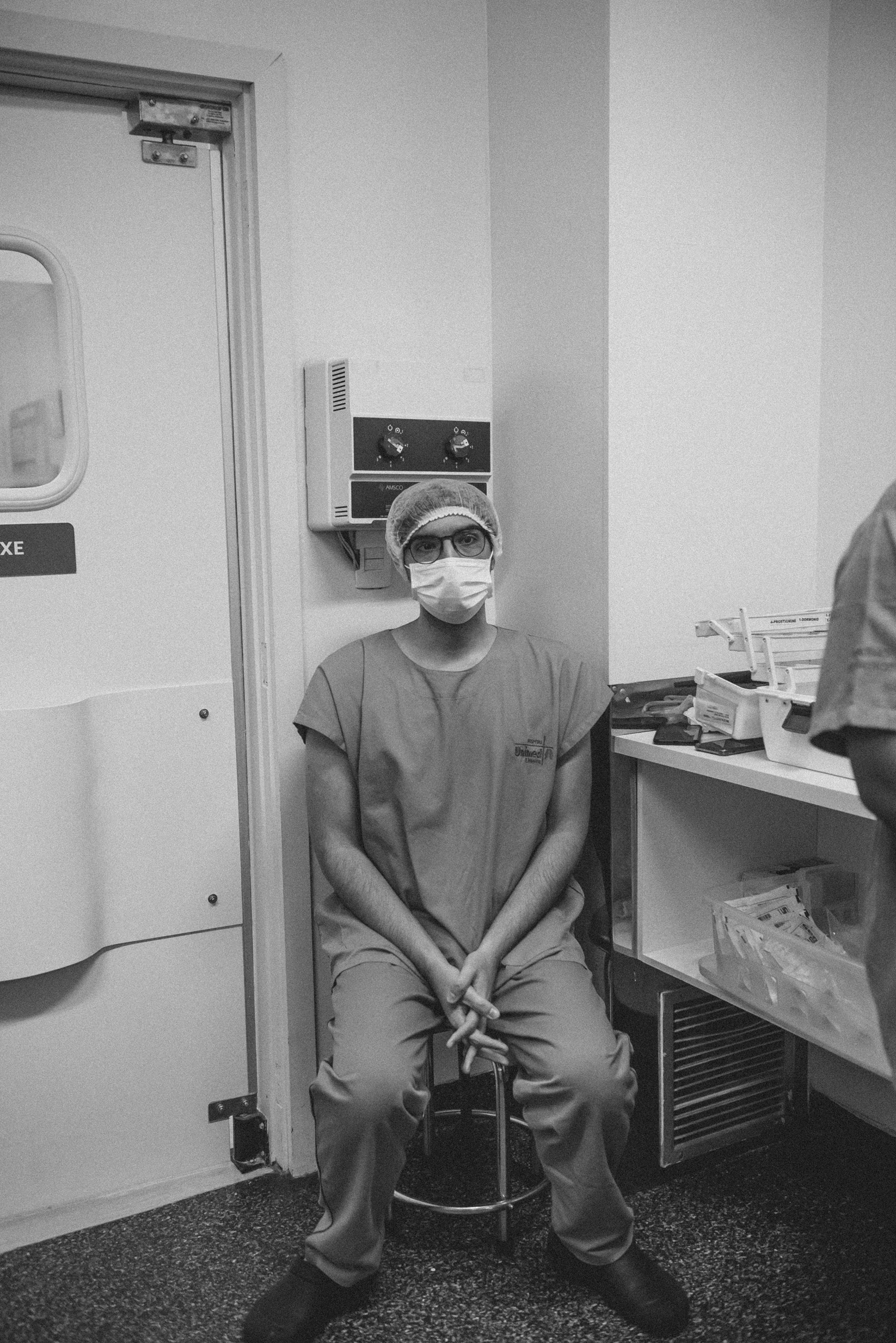 Grayscale Photo of Patients in a Hospital · Free Stock Photo