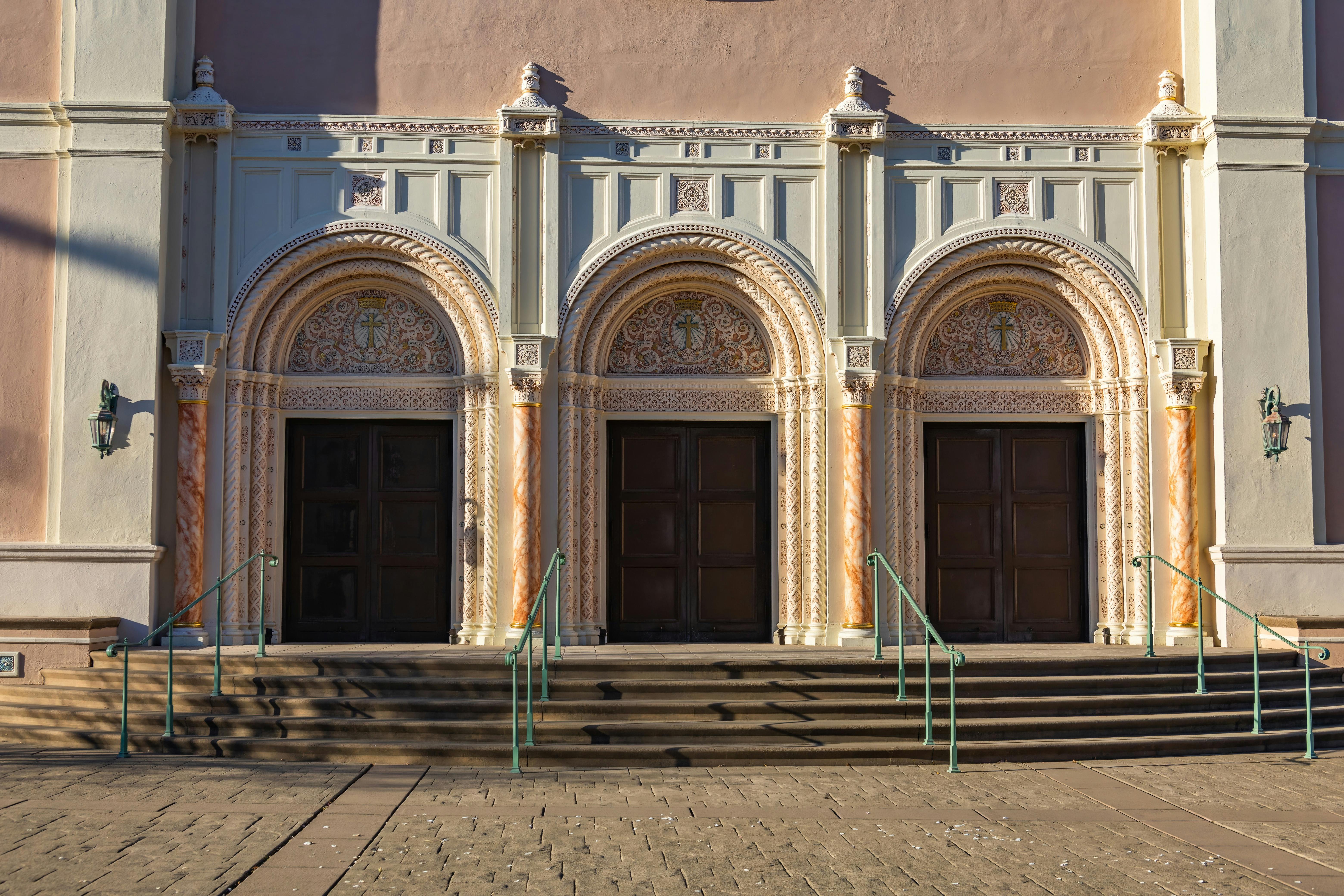 Triple Arches Photos, Download The BEST Free Triple Arches Stock Photos ...