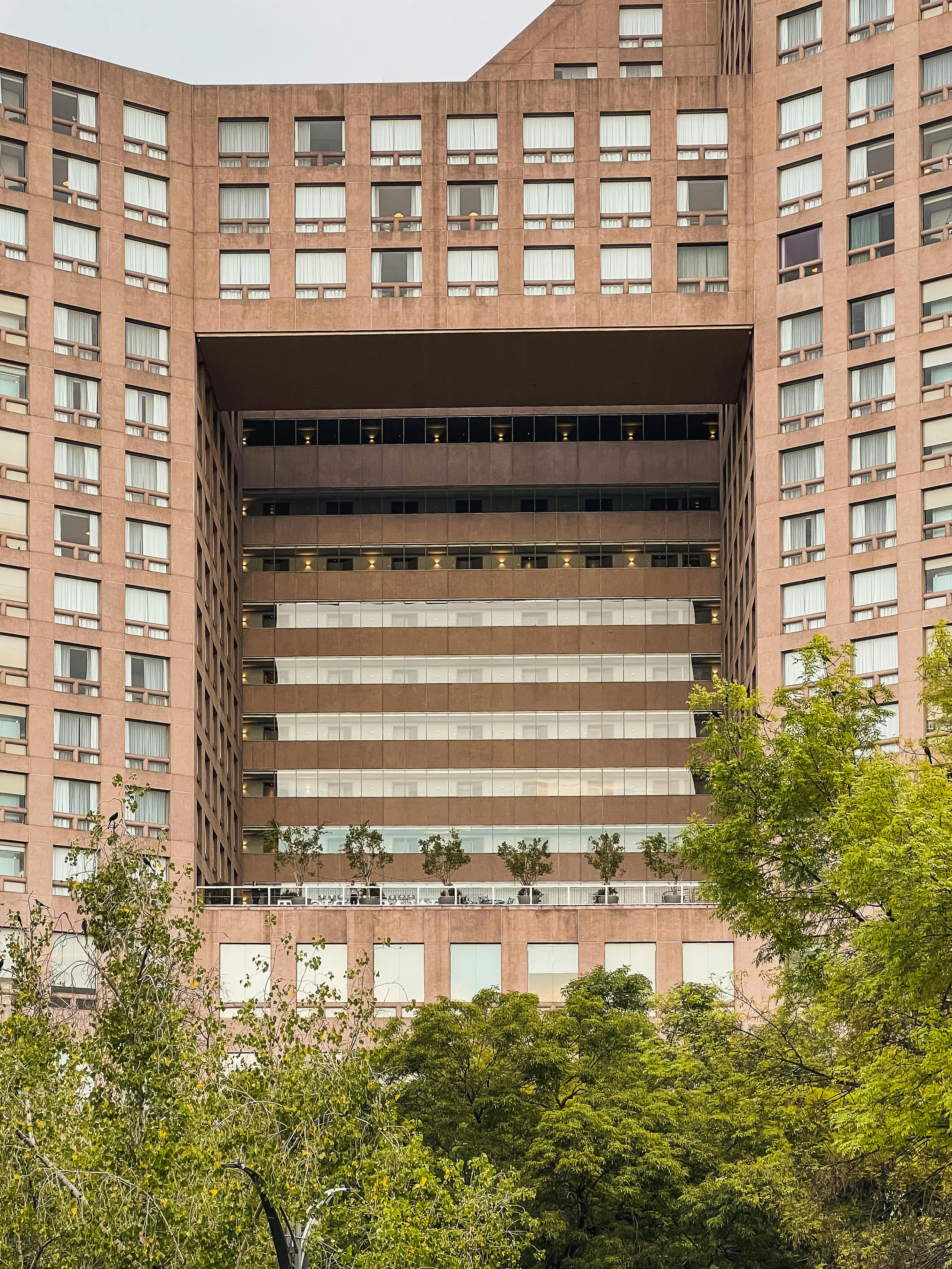 Modern Building Facade · Free Stock Photo