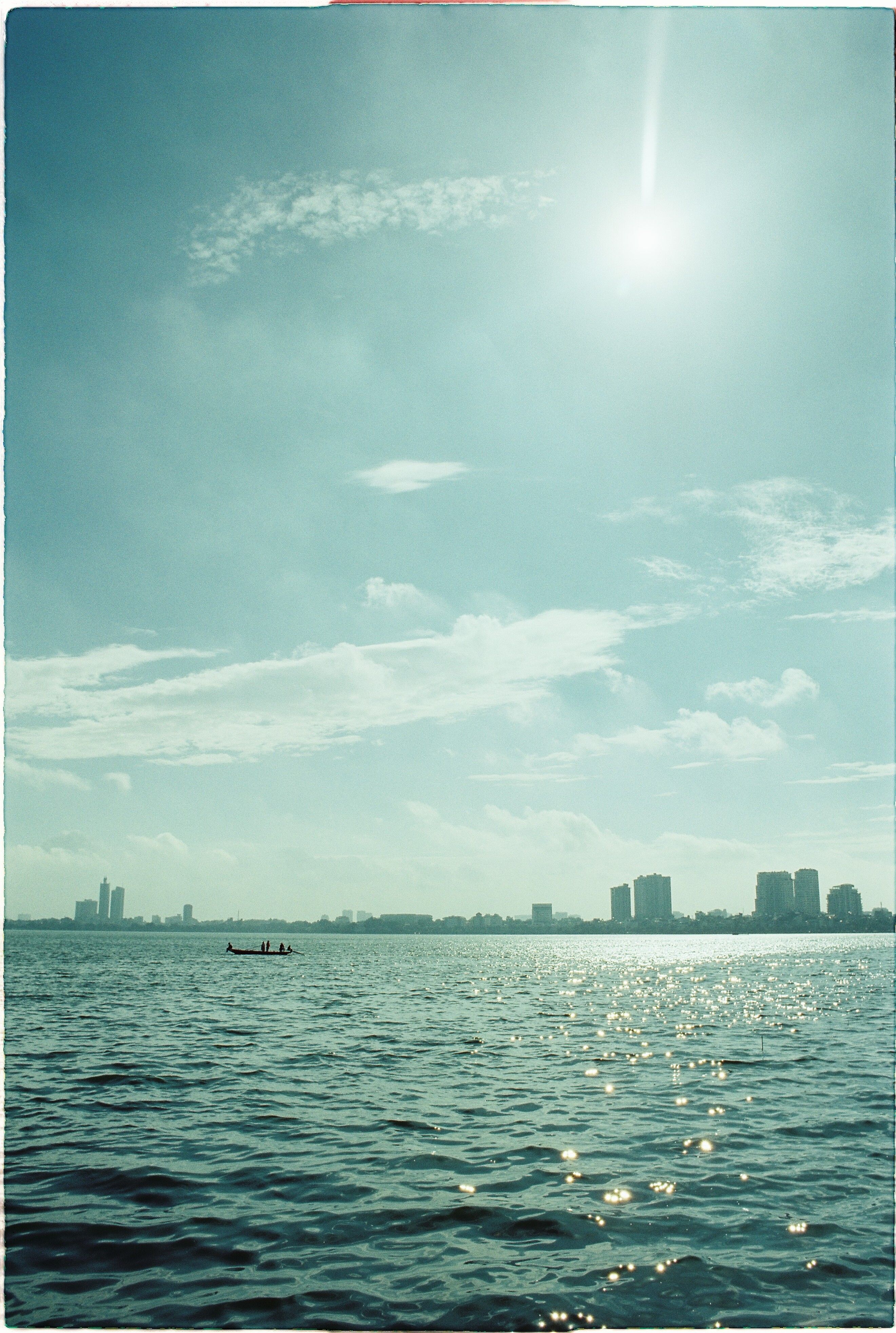 Cities Sunny Photos, Download The BEST Free Cities Sunny Stock Photos ...