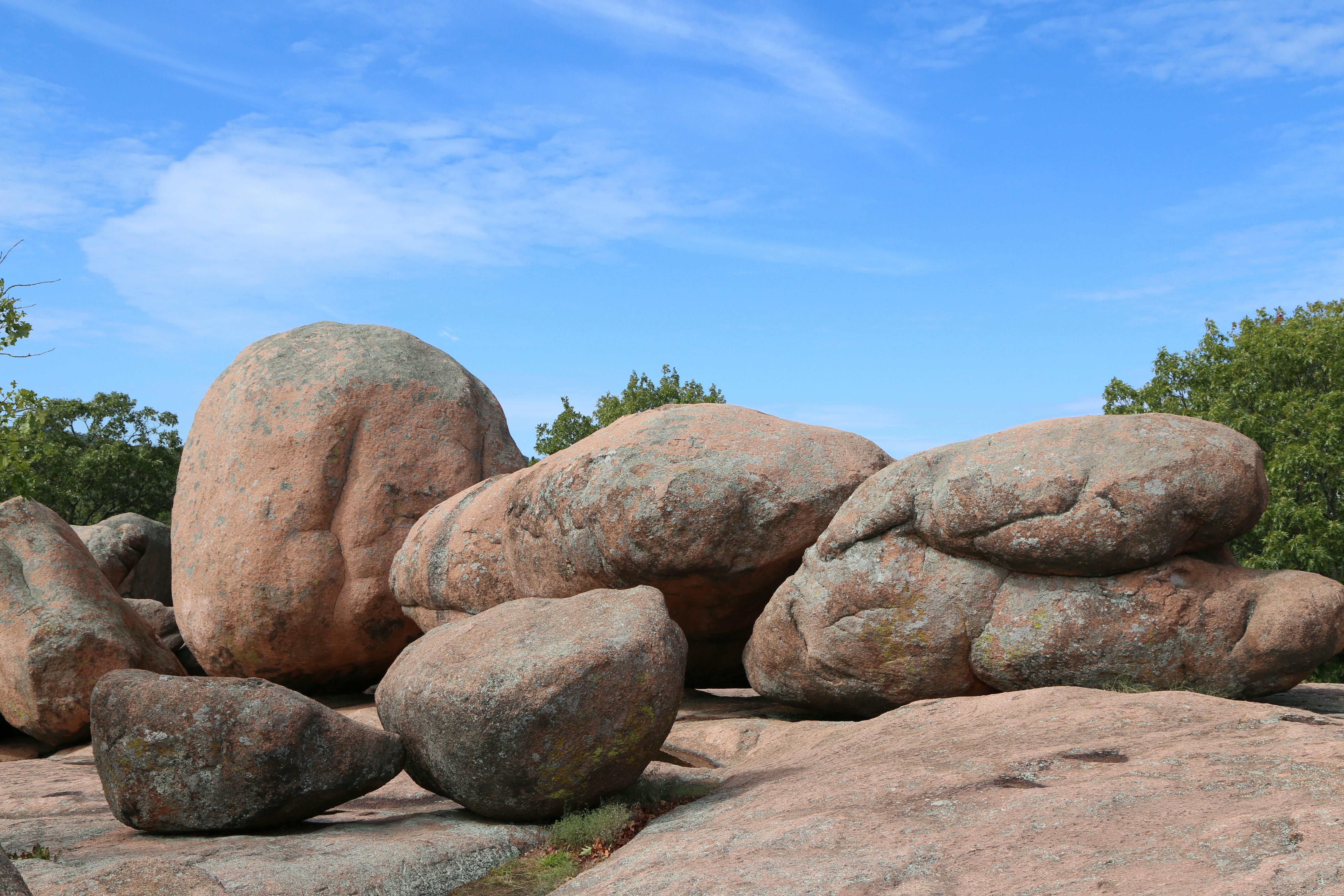 Large Smooth Rocks under Blue Sky · Free Stock Photo